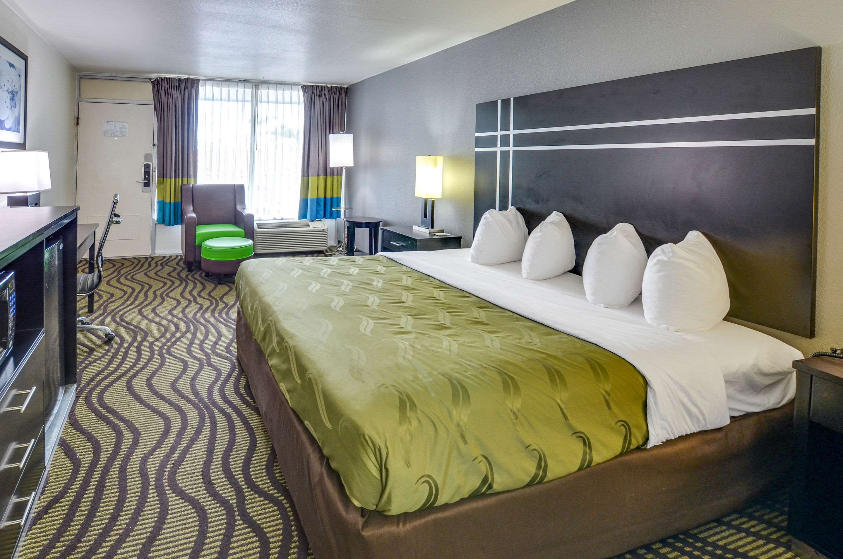 Quality Inn & Suites Hardeeville - Savannah North - Hardeeville, SC ...