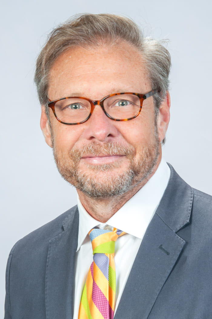 Dr. Patrick Riggs, MD, Vascular Surgery | Rochester, NY | WebMD