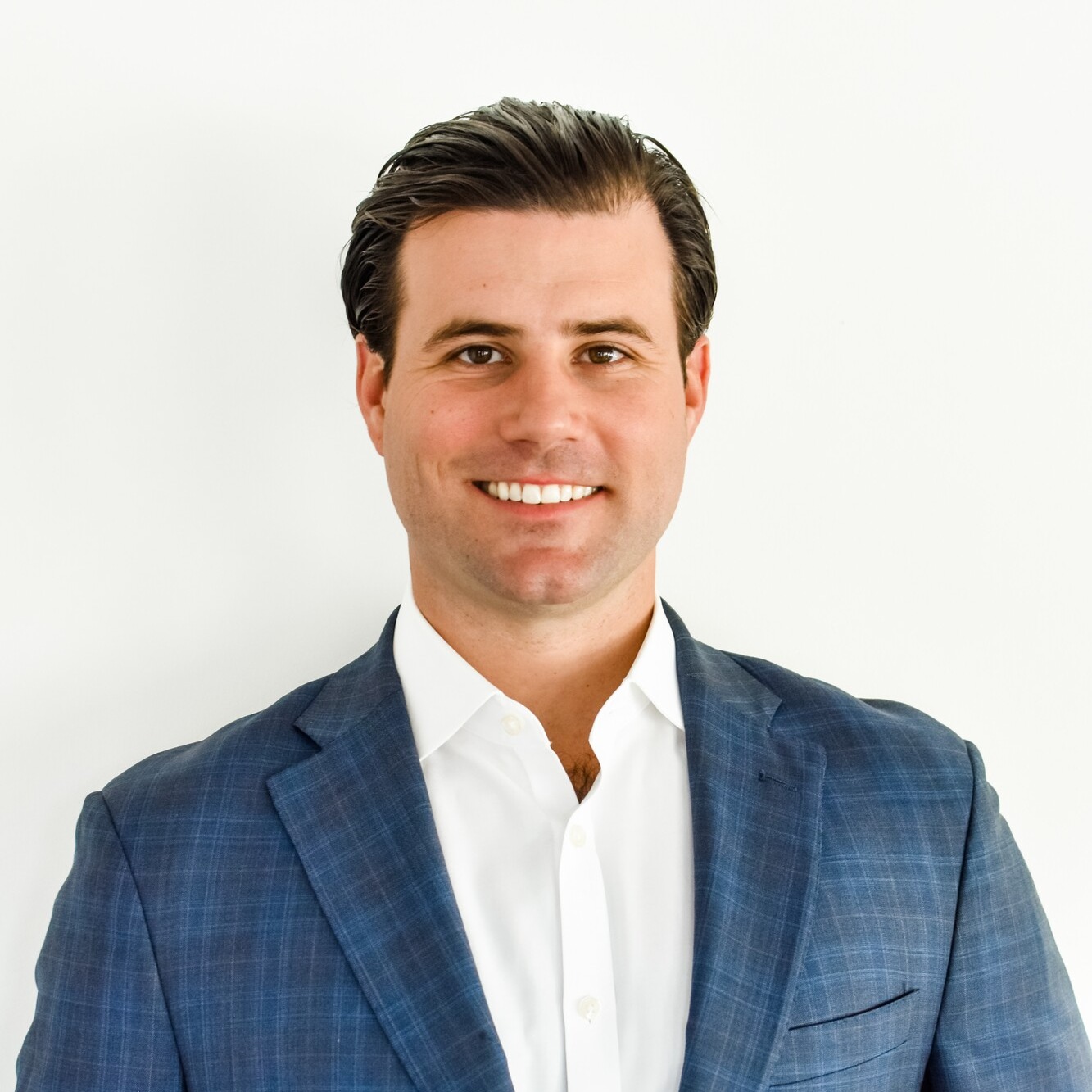 Christopher J. Henderson - Financial Advisor in Boston, MA 02110 | Merrill
