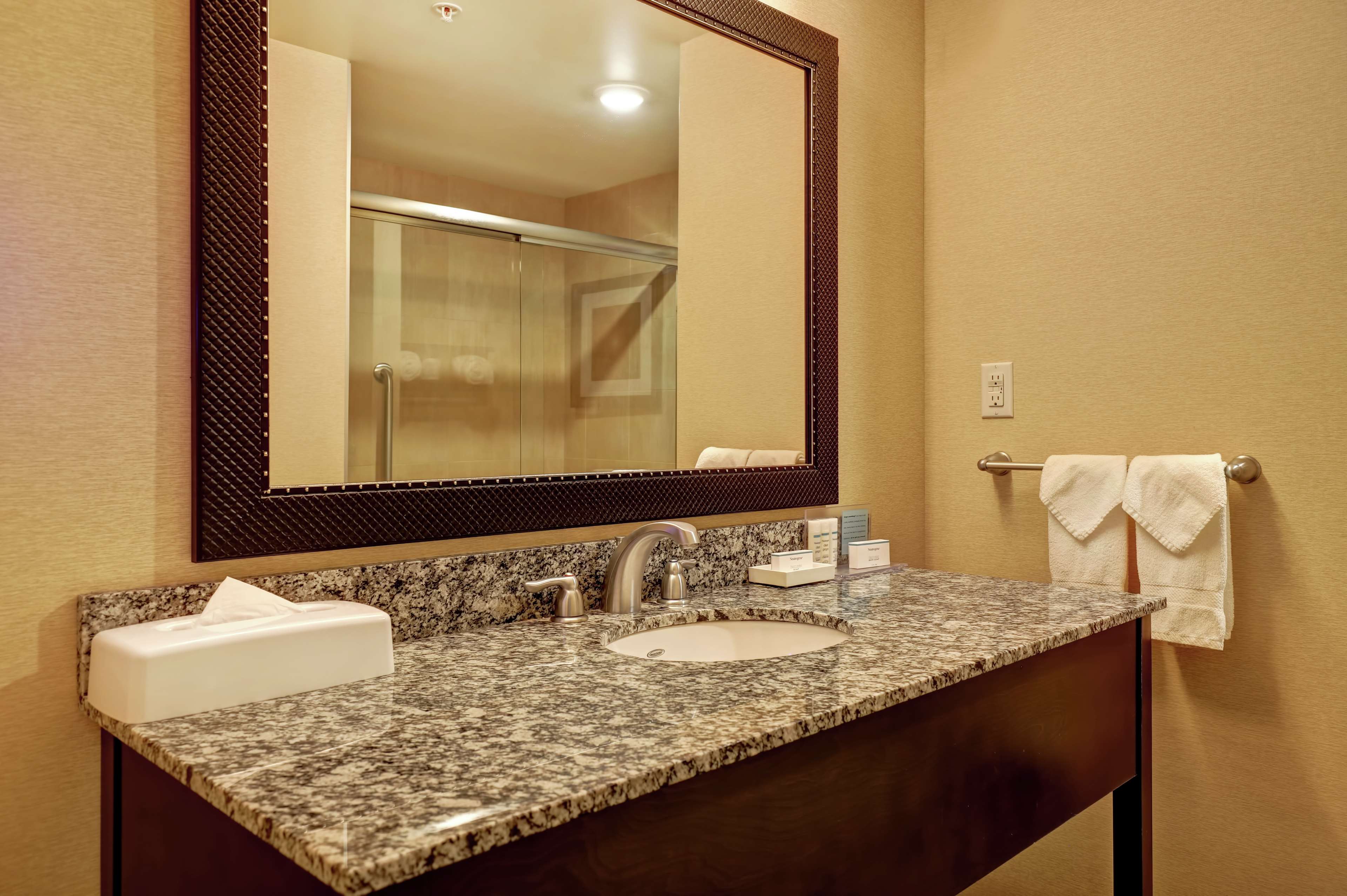 Hampton Inn by Hilton Chilliwack, Chilliwack BC | Ourbis