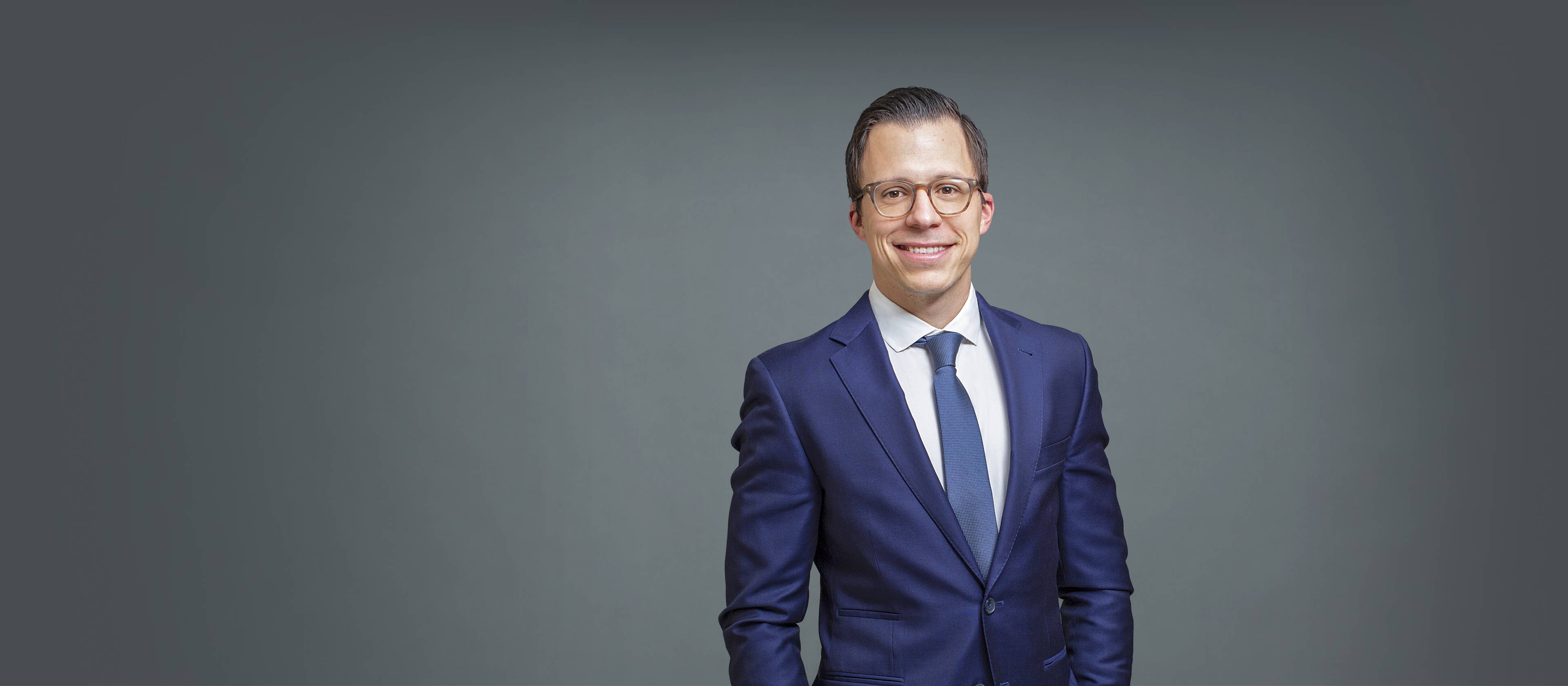 Dr. Marcel Bas, MD, Orthopedic Surgeon | Babylon, NY | WebMD