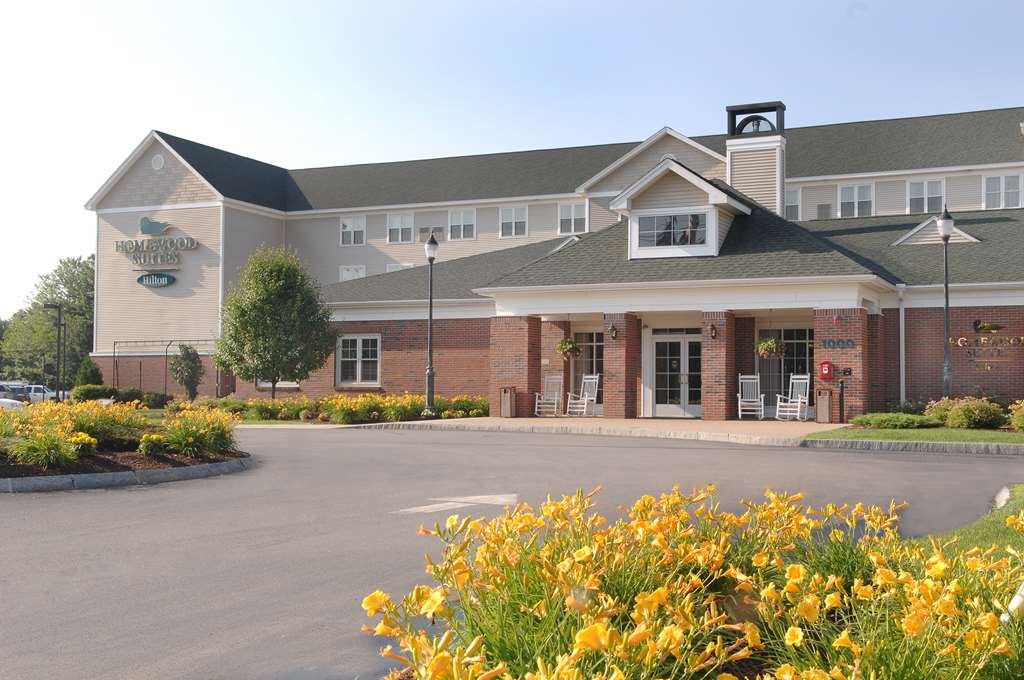 Homewood Suites by Hilton Manchester/Airport, 1000 Perimeter Rd ...