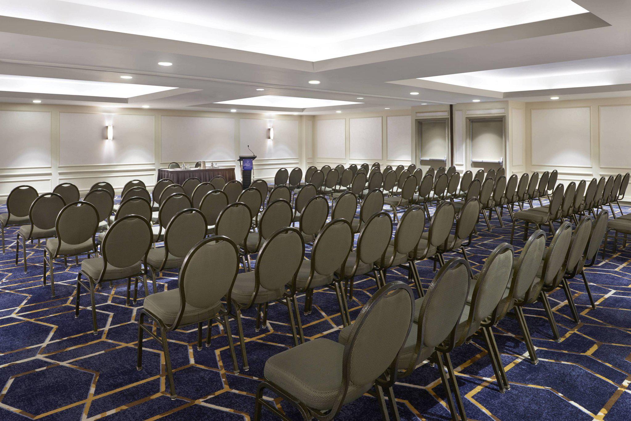 Delta Hotels by Marriott Toronto Airport & Conference Centre, Toronto ...