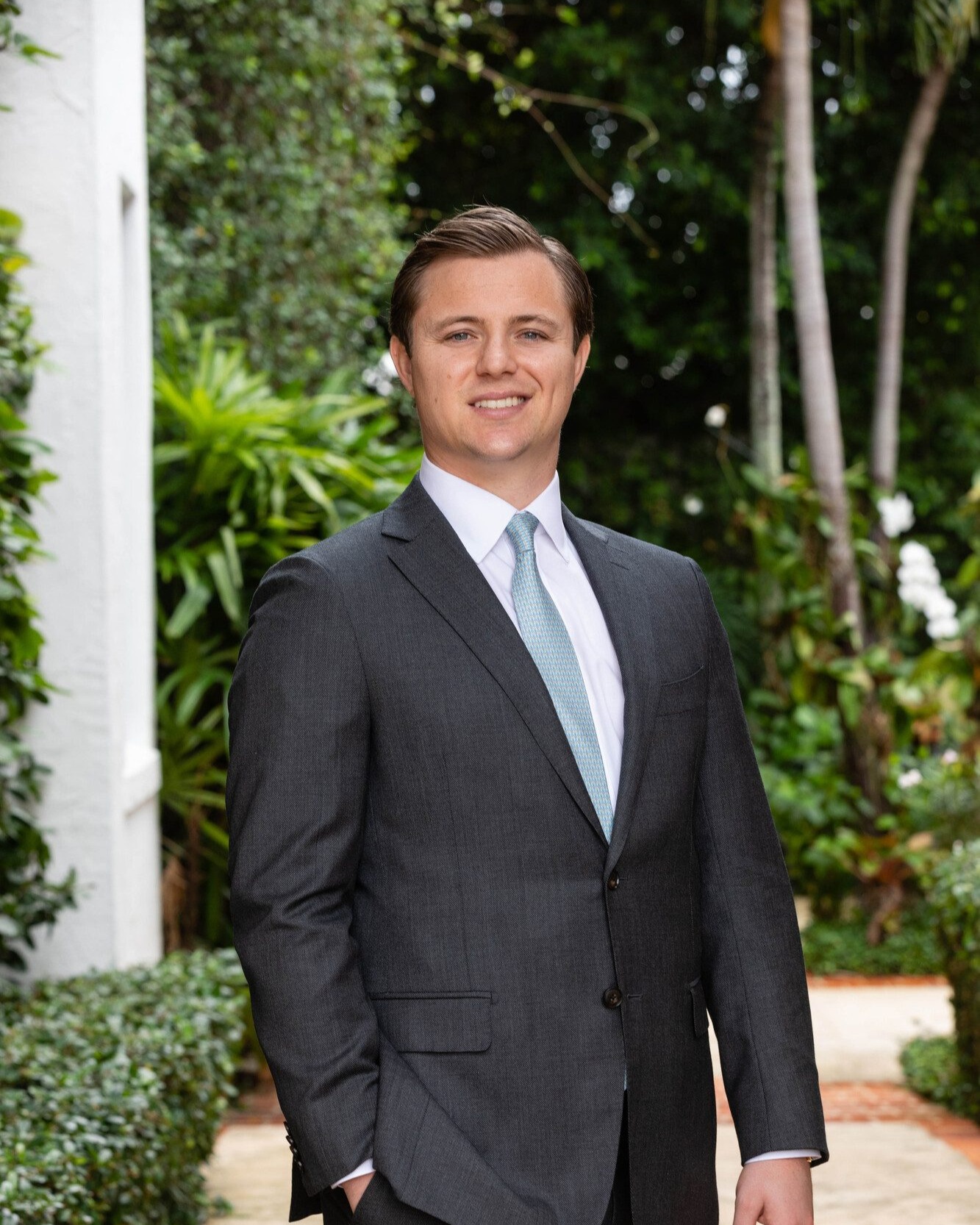 Ryan Hislop - Financial Advisor in New York, NY 10281 | Merrill