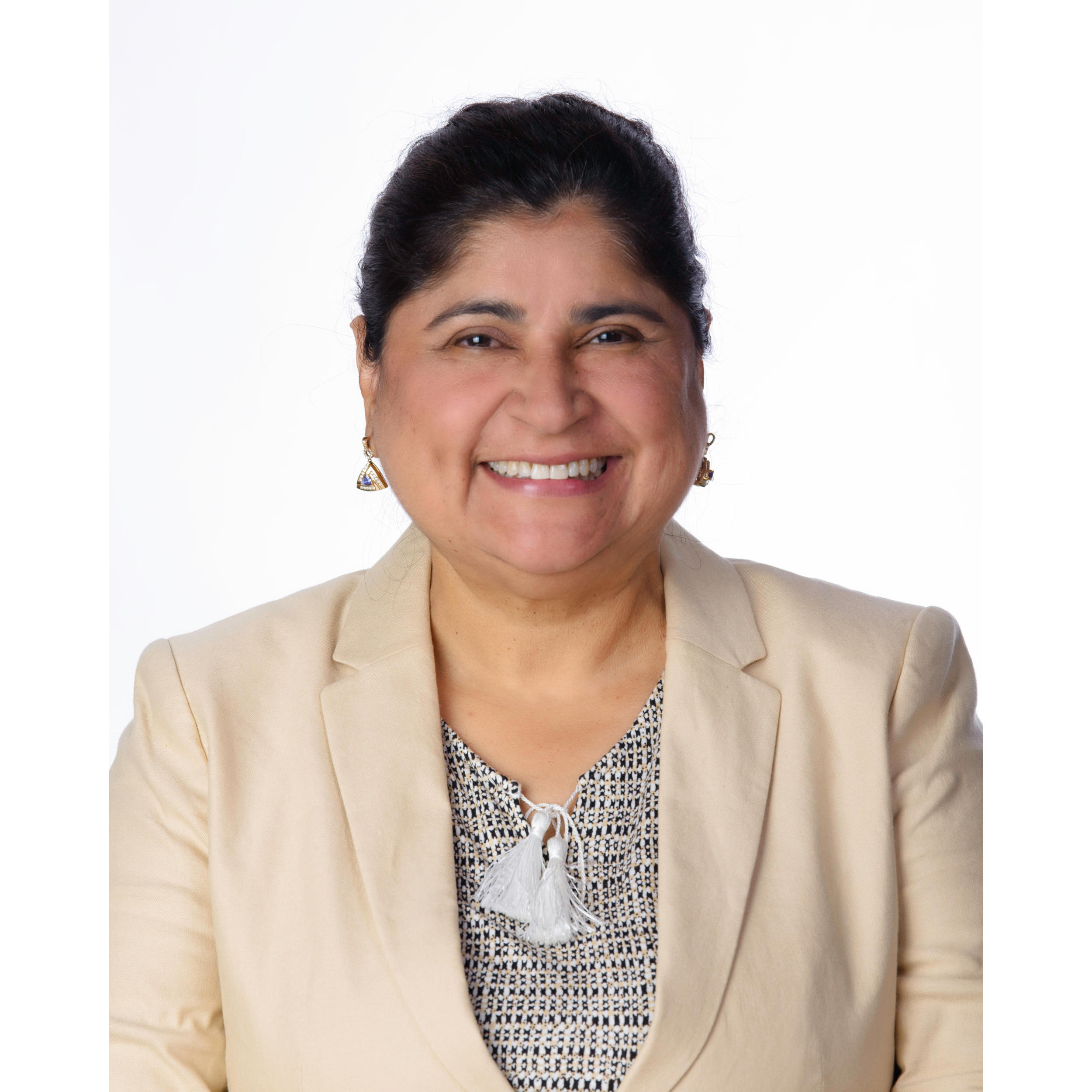 Dr. Maria M. Montenegro-Barreto, MD | Napa, CA | Family Medicine