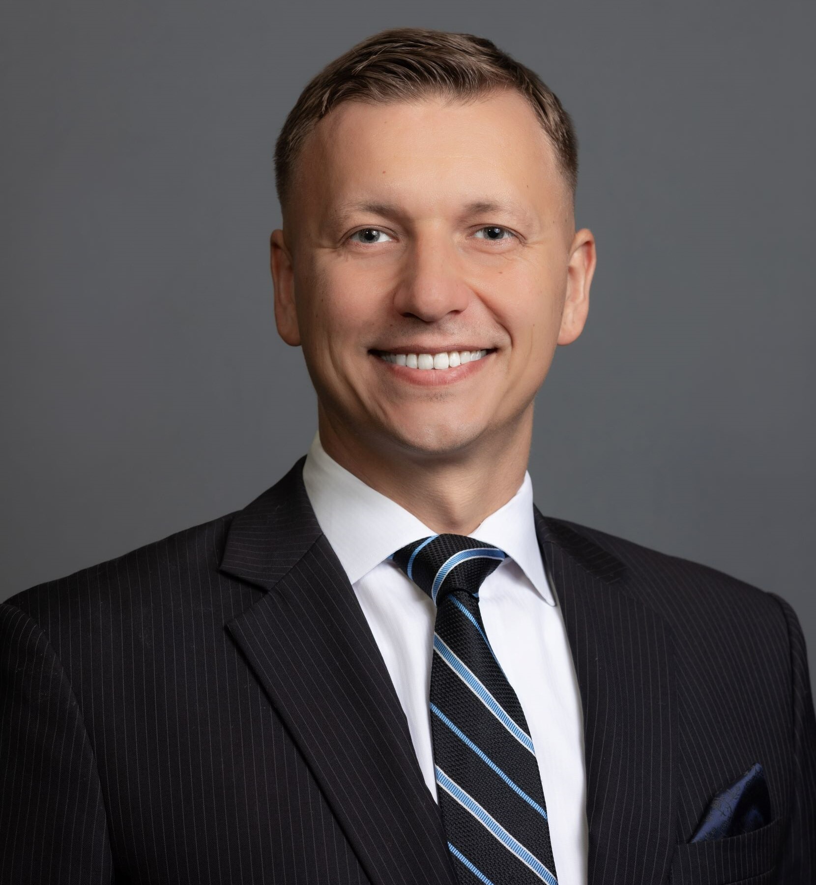 Dmitriy Stepanov - Financial Advisor in Naples, FL 34108 | Merrill