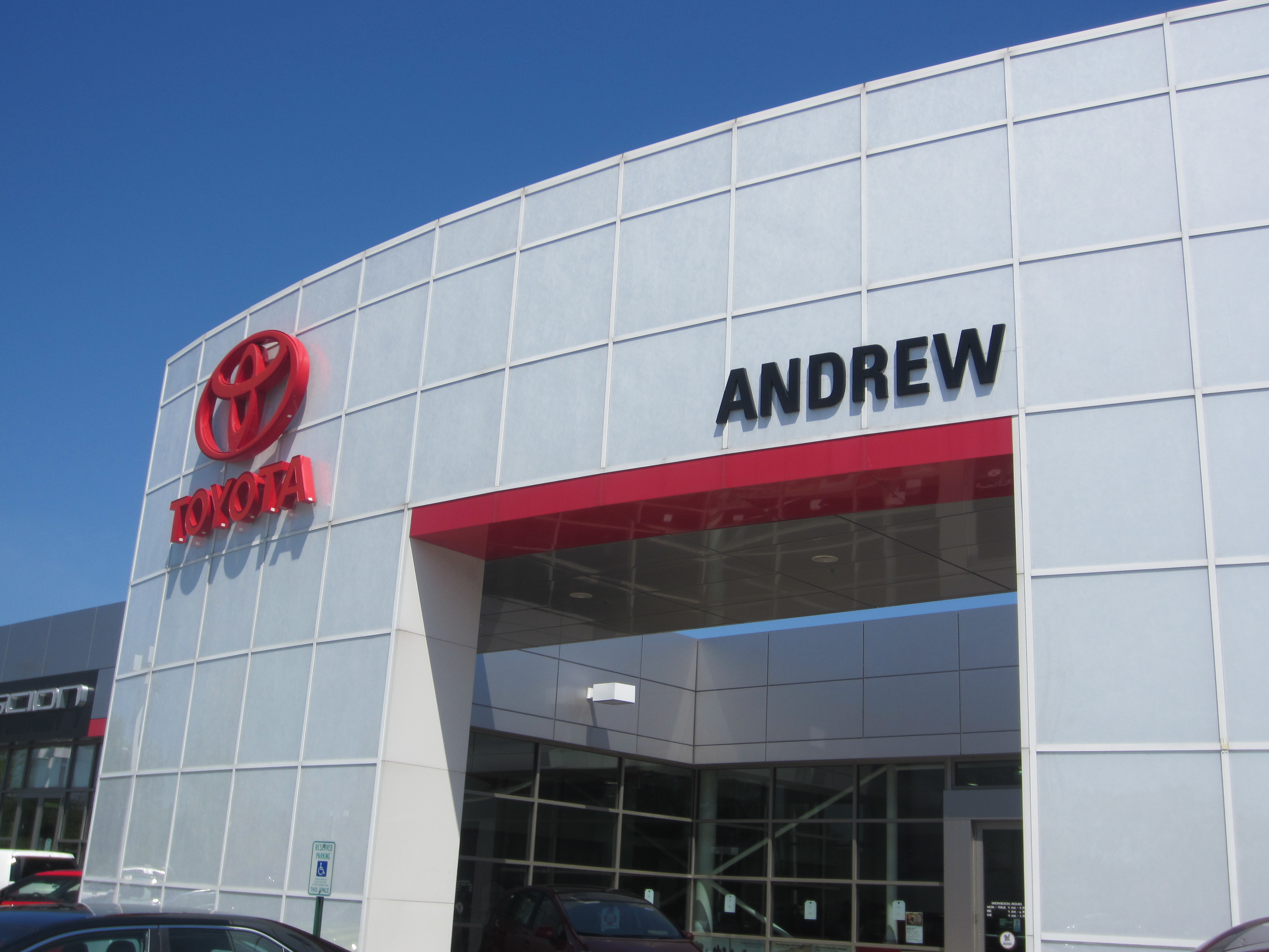 Andrew Toyota - 1620 W Silver Spring Dr, Milwaukee, WI | n49.com