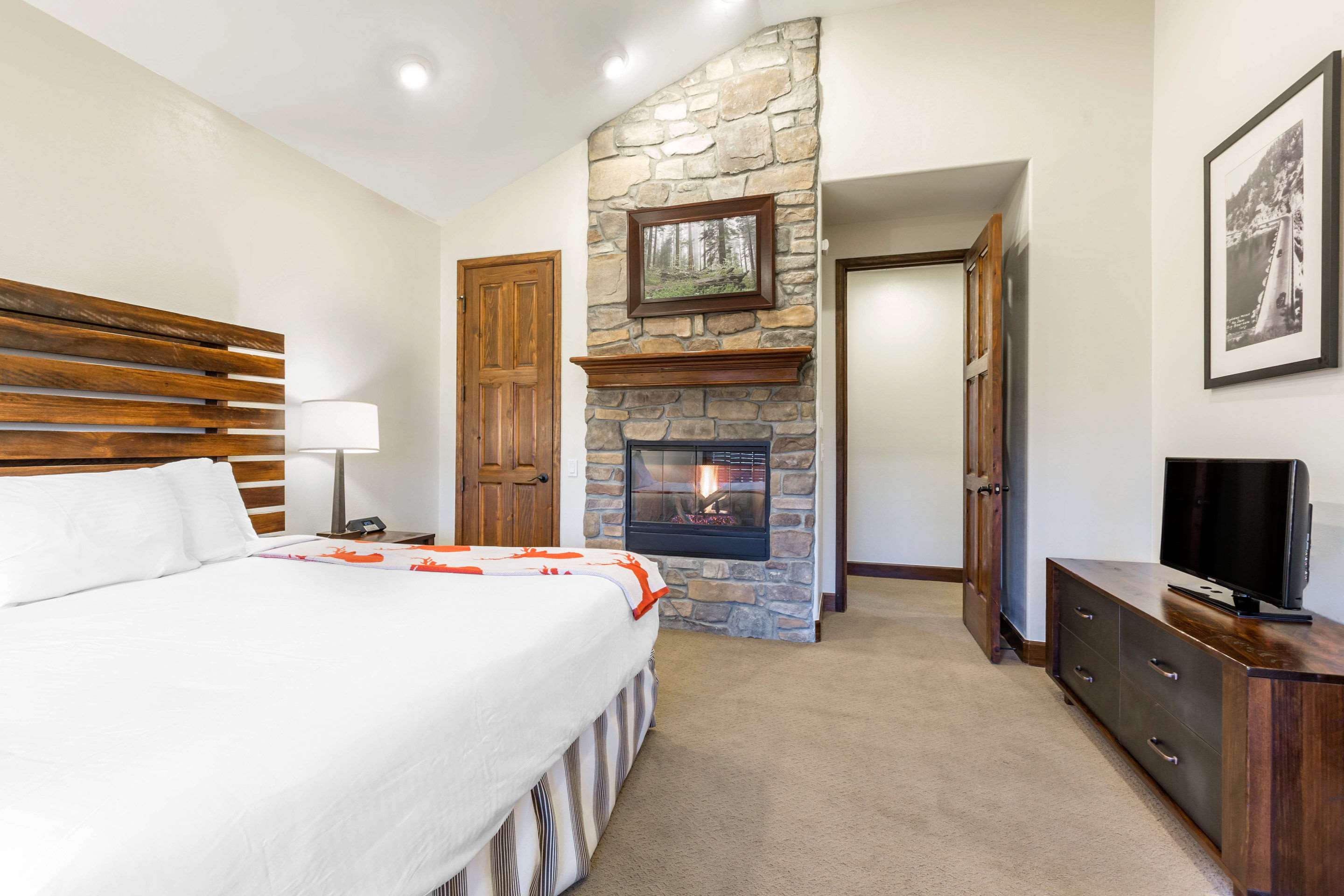 Bluegreen Vacations Big Bear Village, Ascend Resort Collection - Big ...