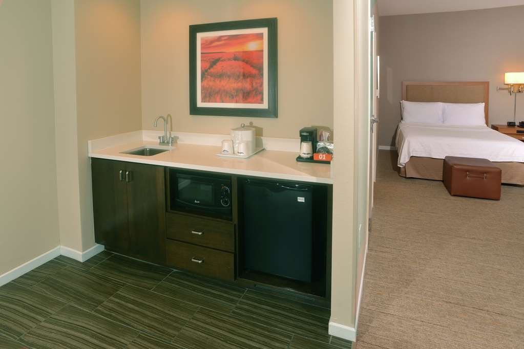 Hampton Inn Springfield-Southeast, 3370 E. Montclair, Springfield, MO ...