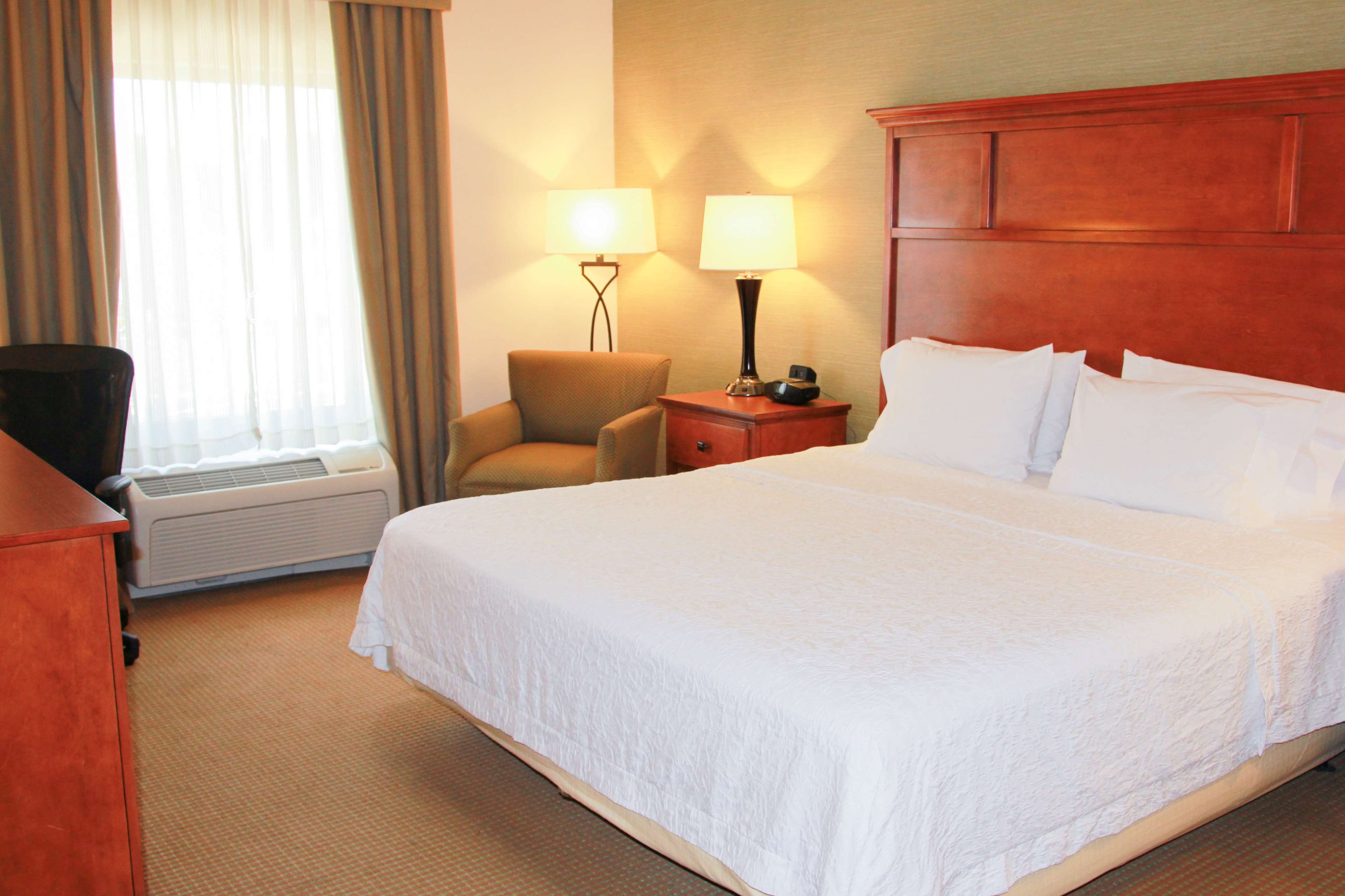 Hampton Inn & Suites Radcliff/Fort Knox in Radcliff, KY, 50 Bourbon ...