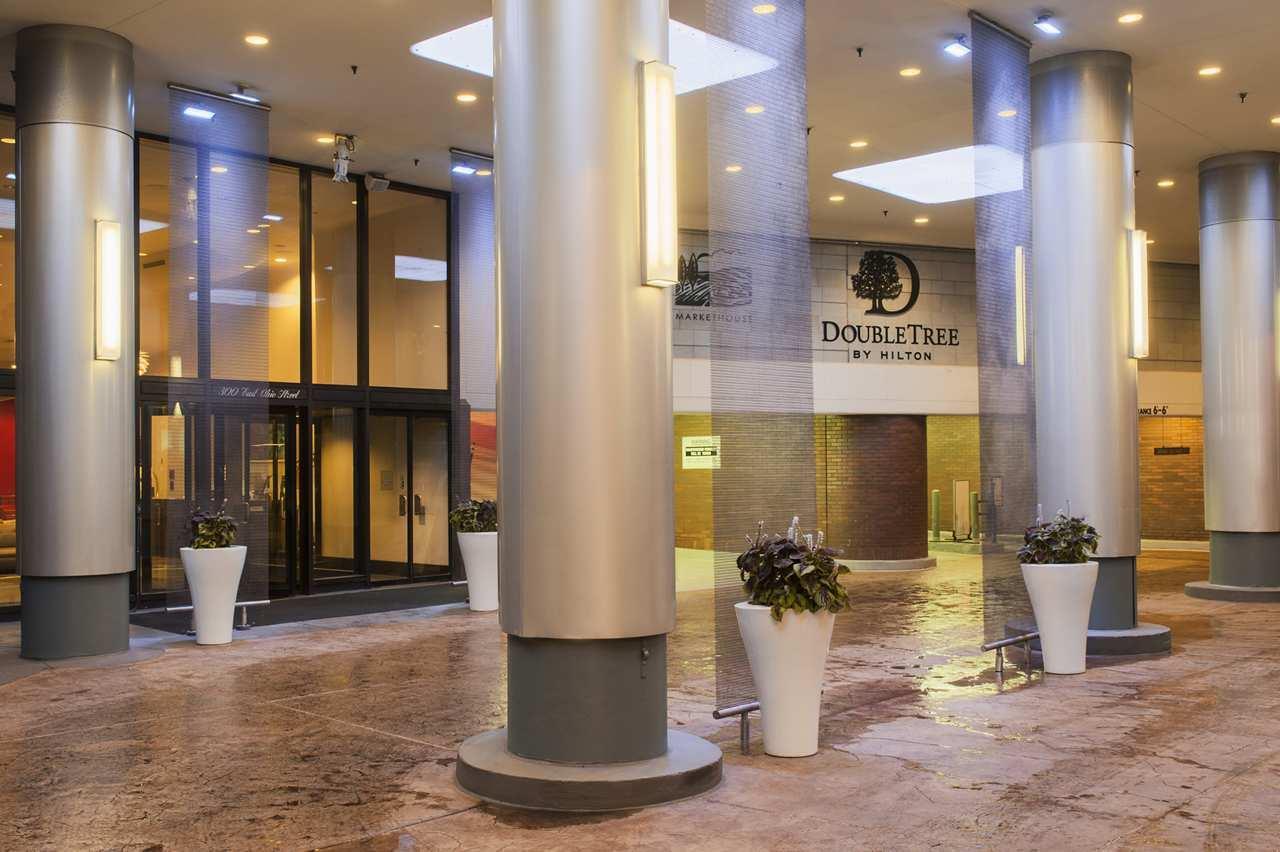 DoubleTree by Hilton Hotel Chicago - Magnificent Mile - 300 E Ohio ...