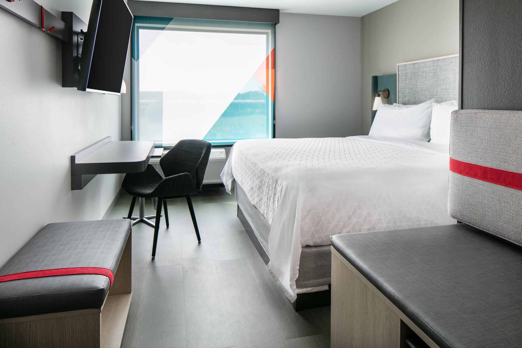 avid hotel Roseville - Minneapolis North, an IHG Hotel - Hours of avid ...