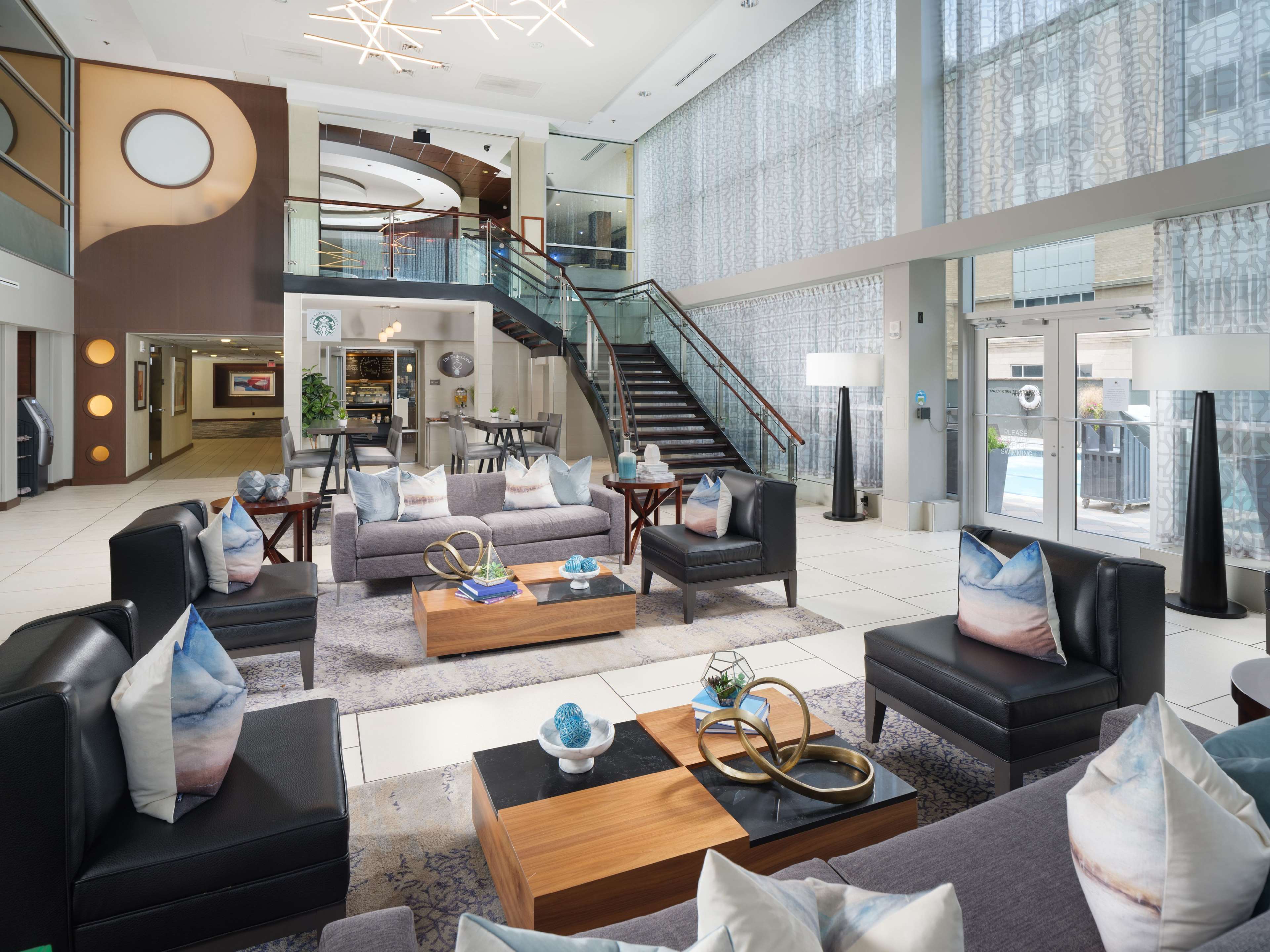 DoubleTree by Hilton Hotel Chattanooga Downtown - Chattanooga, TN ...