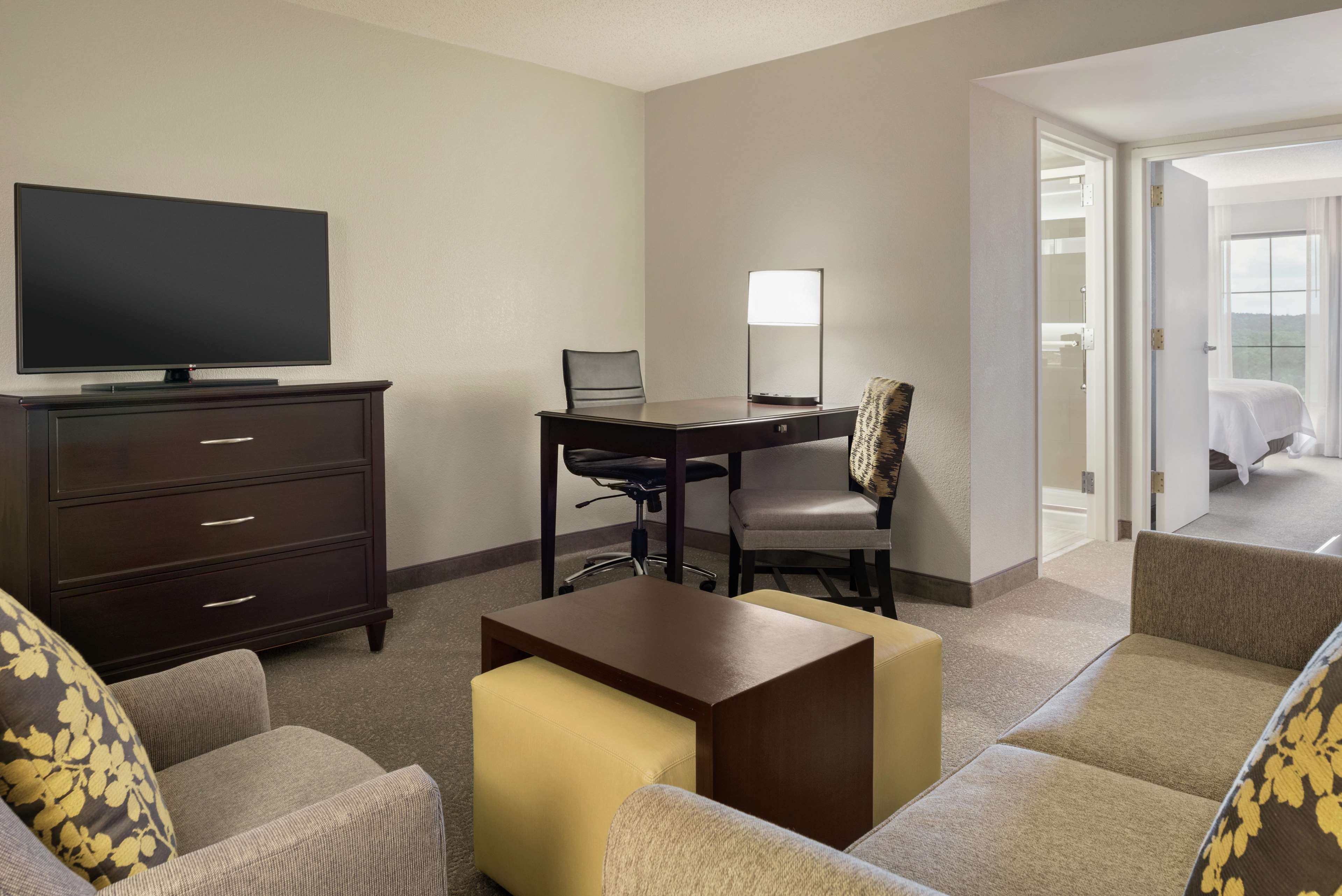 Embassy Suites by Hilton Atlanta Alpharetta - Alpharetta, GA - Business ...