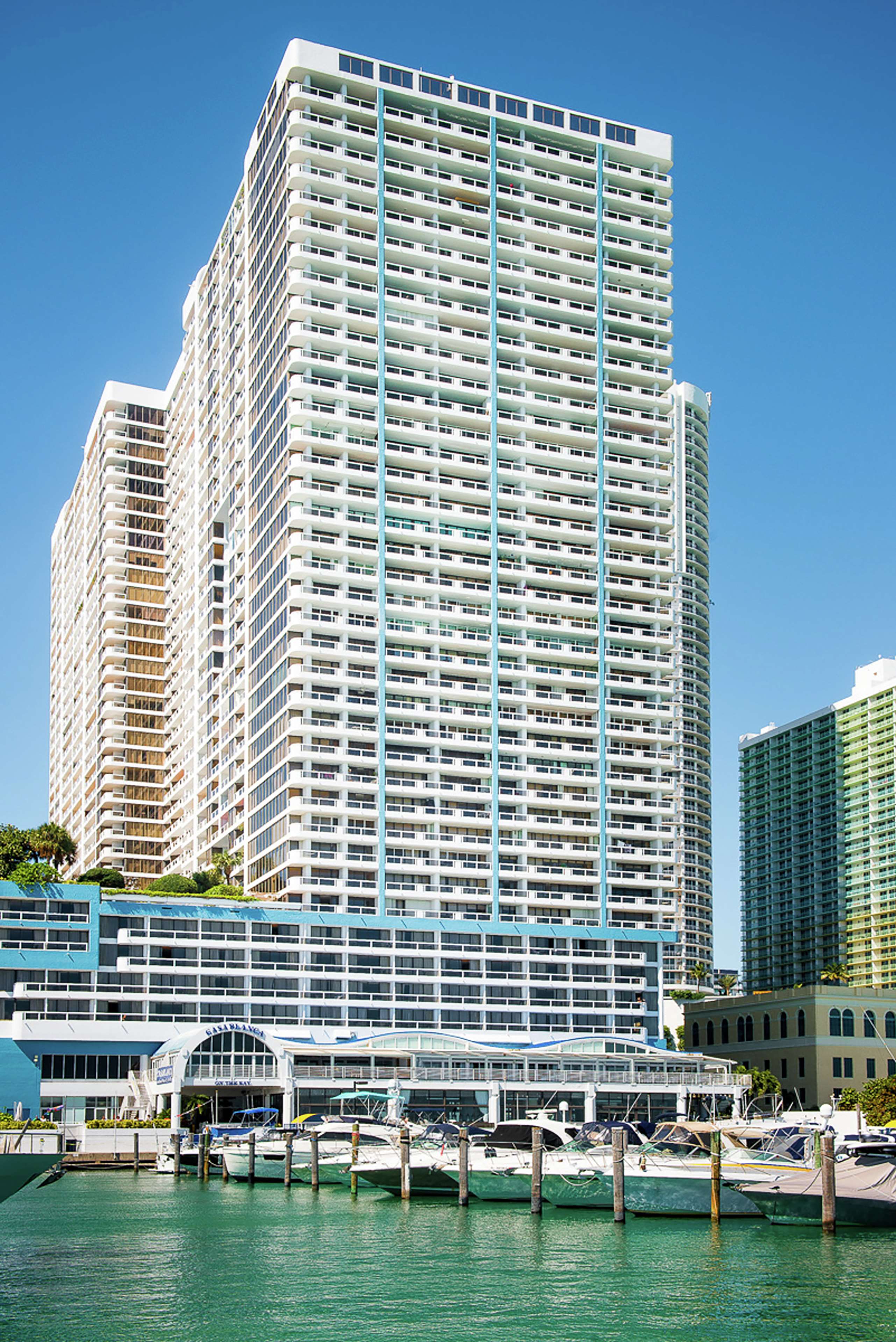DOUBLETREE BY HILTON GRAND HOTEL BISCAYNE BAY