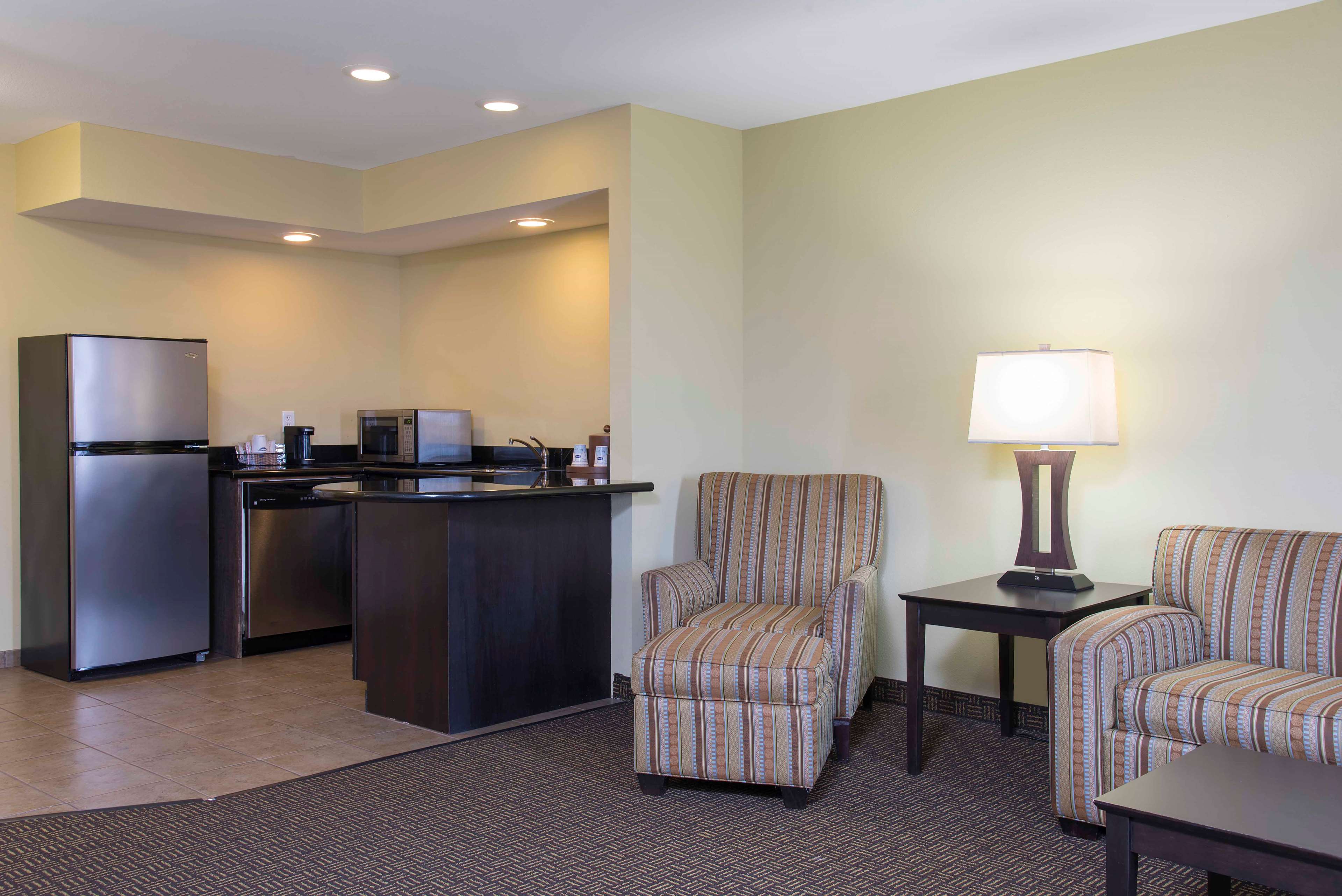 Hampton Inn & Suites Danville, 370 Eastgate Dr., Danville, IL, Hotels ...