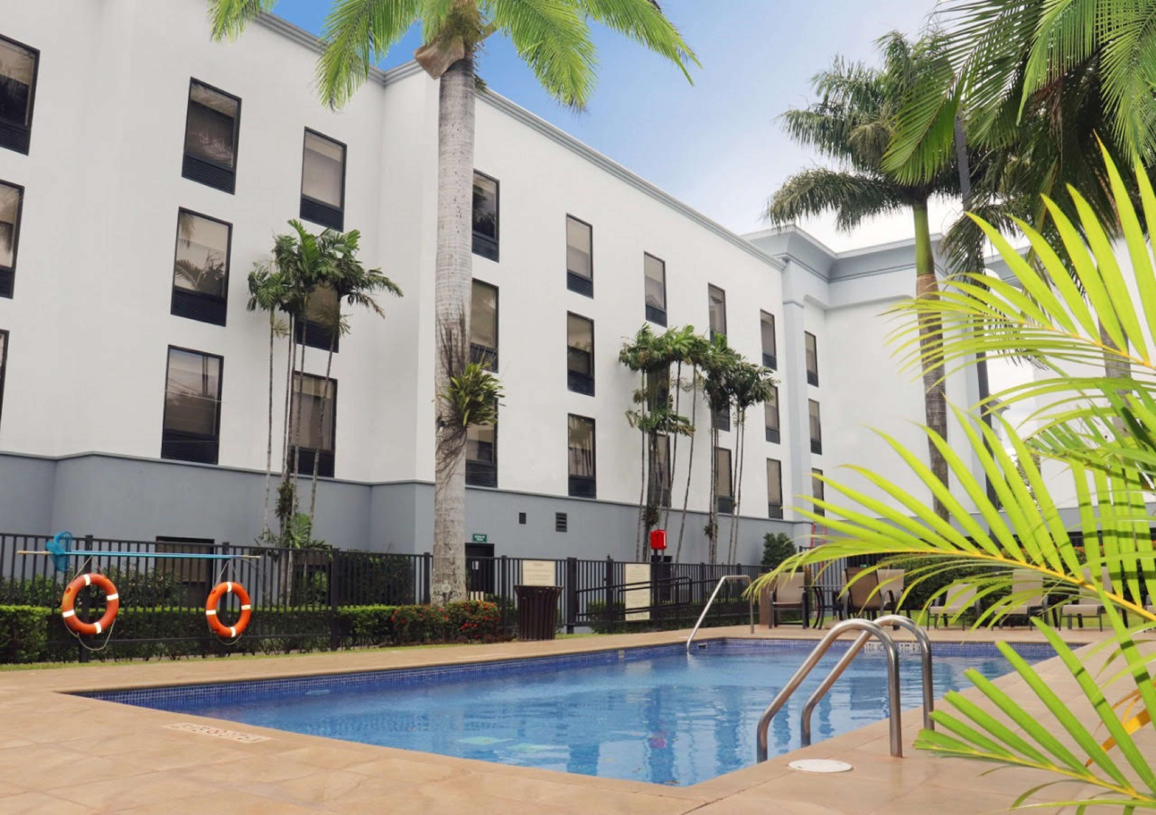 HAMPTON INN & SUITES BY HILTON SAN JOSE-AIRPORT