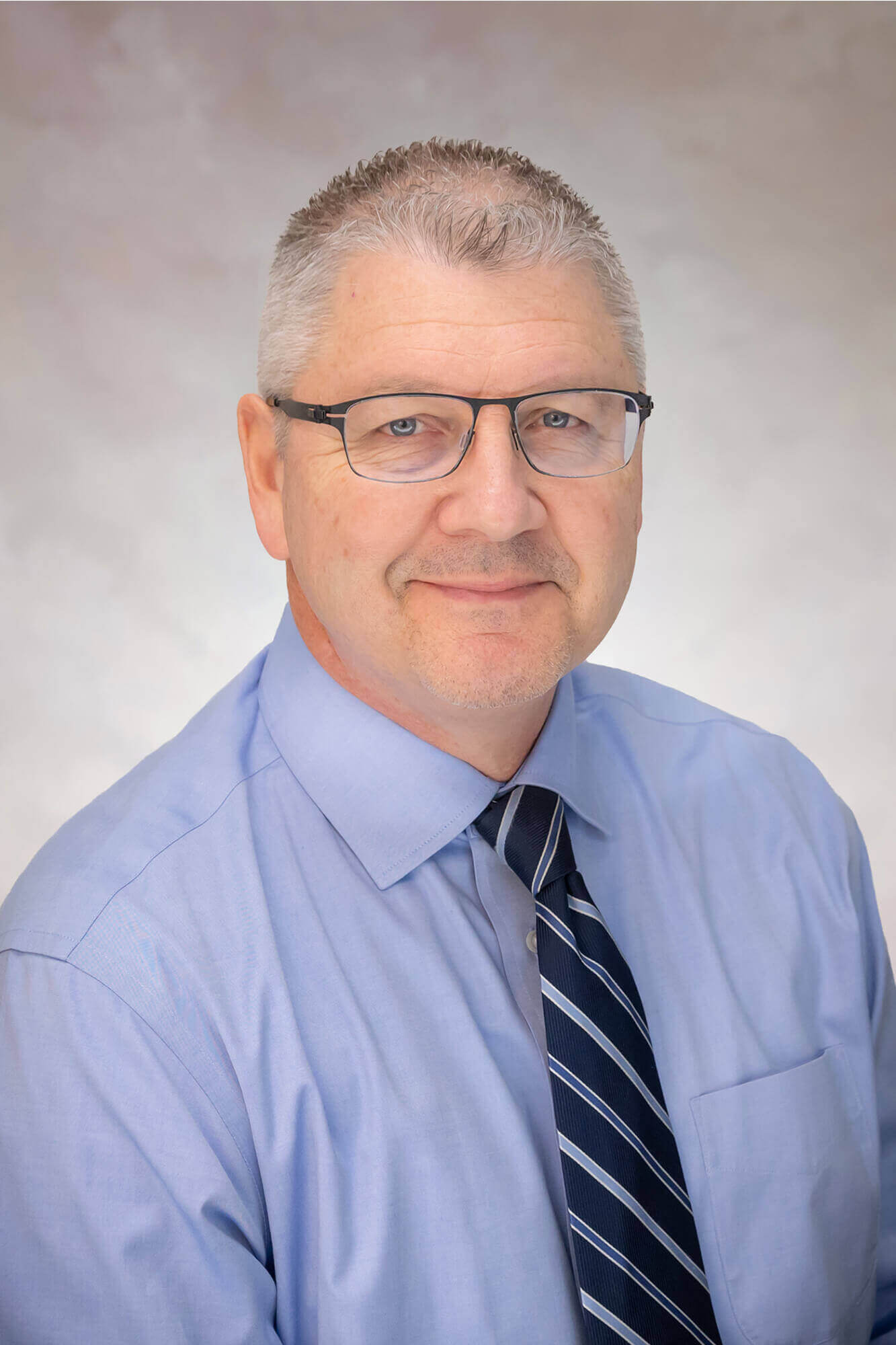 Dr. Douglas Dietzel, DO, Orthopedic Surgery | East Lansing, MI | WebMD