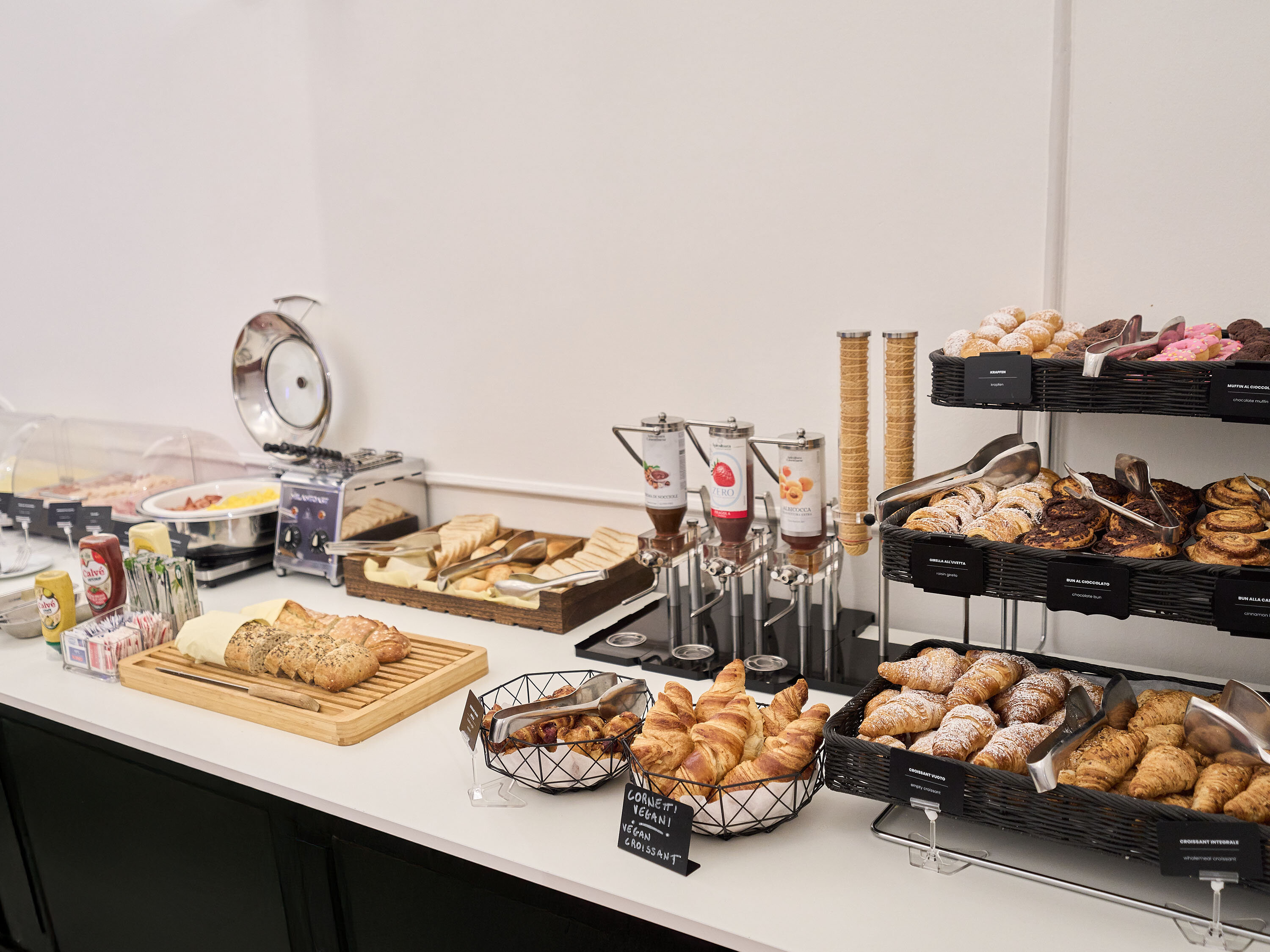 B&B Hotel Napoli - Napoli, Piazza Garibaldi, 32