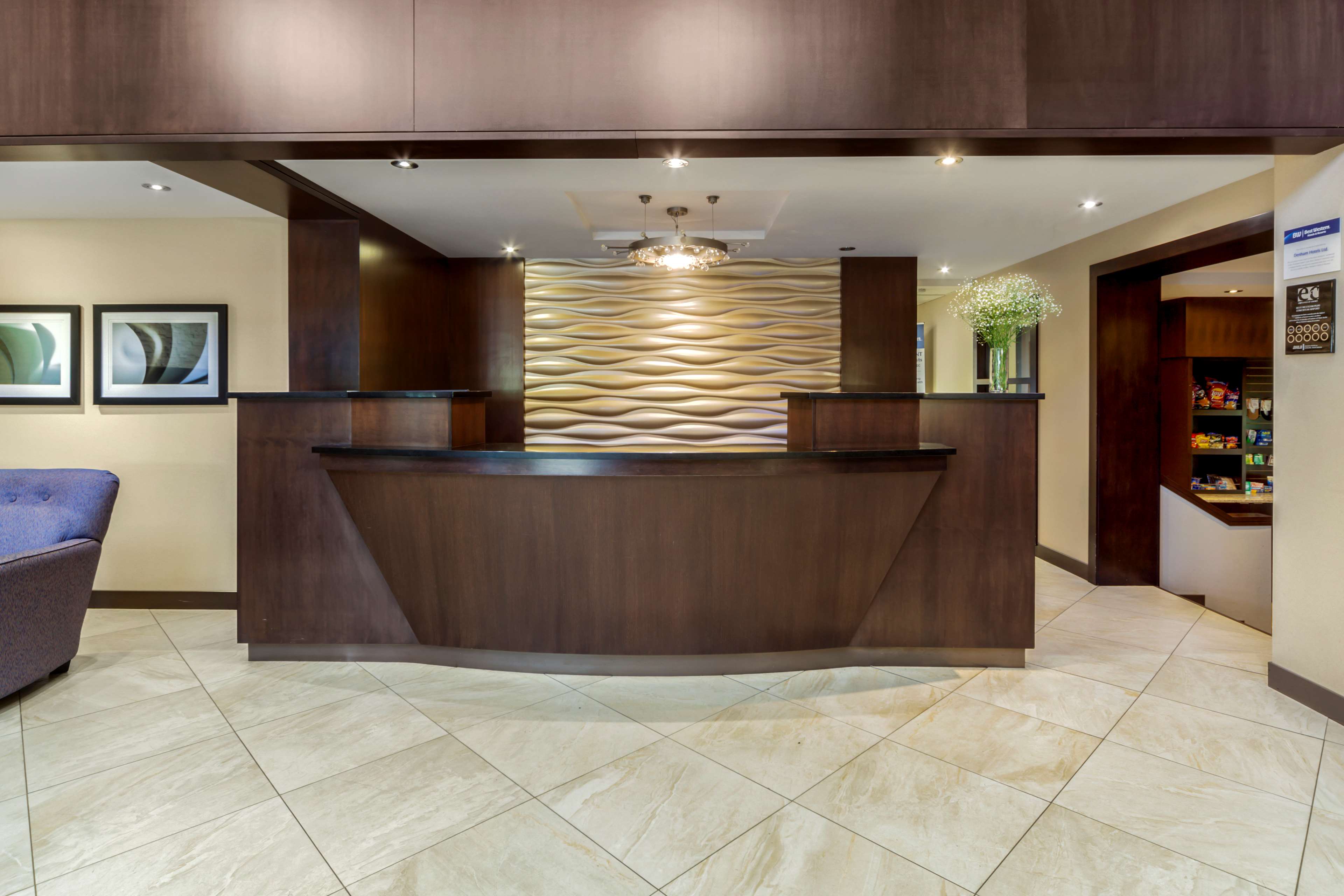 Best Western Plus Edmonton Airport Hotel, Leduc AB | Ourbis