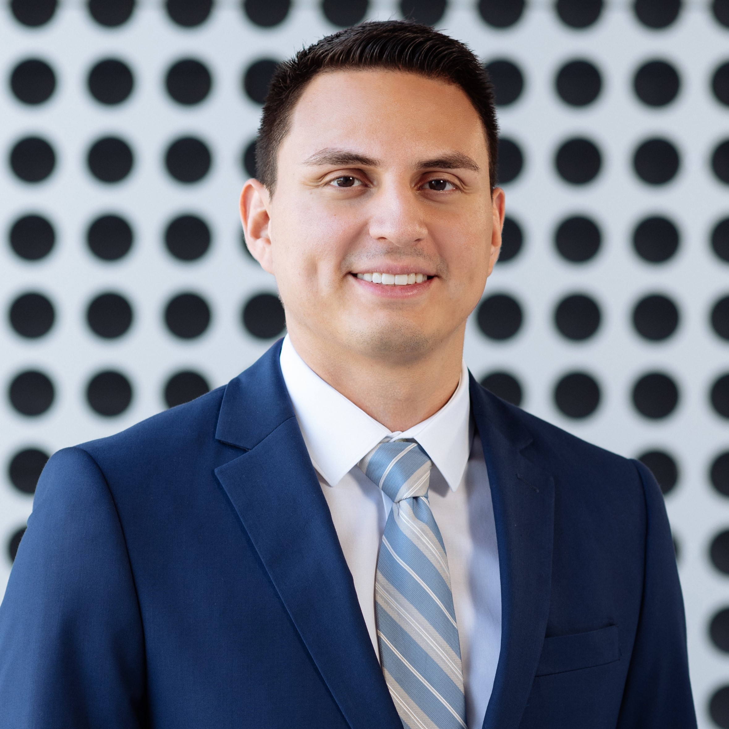 Cesar Centeno - Financial Advisor in Tampa, FL 33602 | Merrill