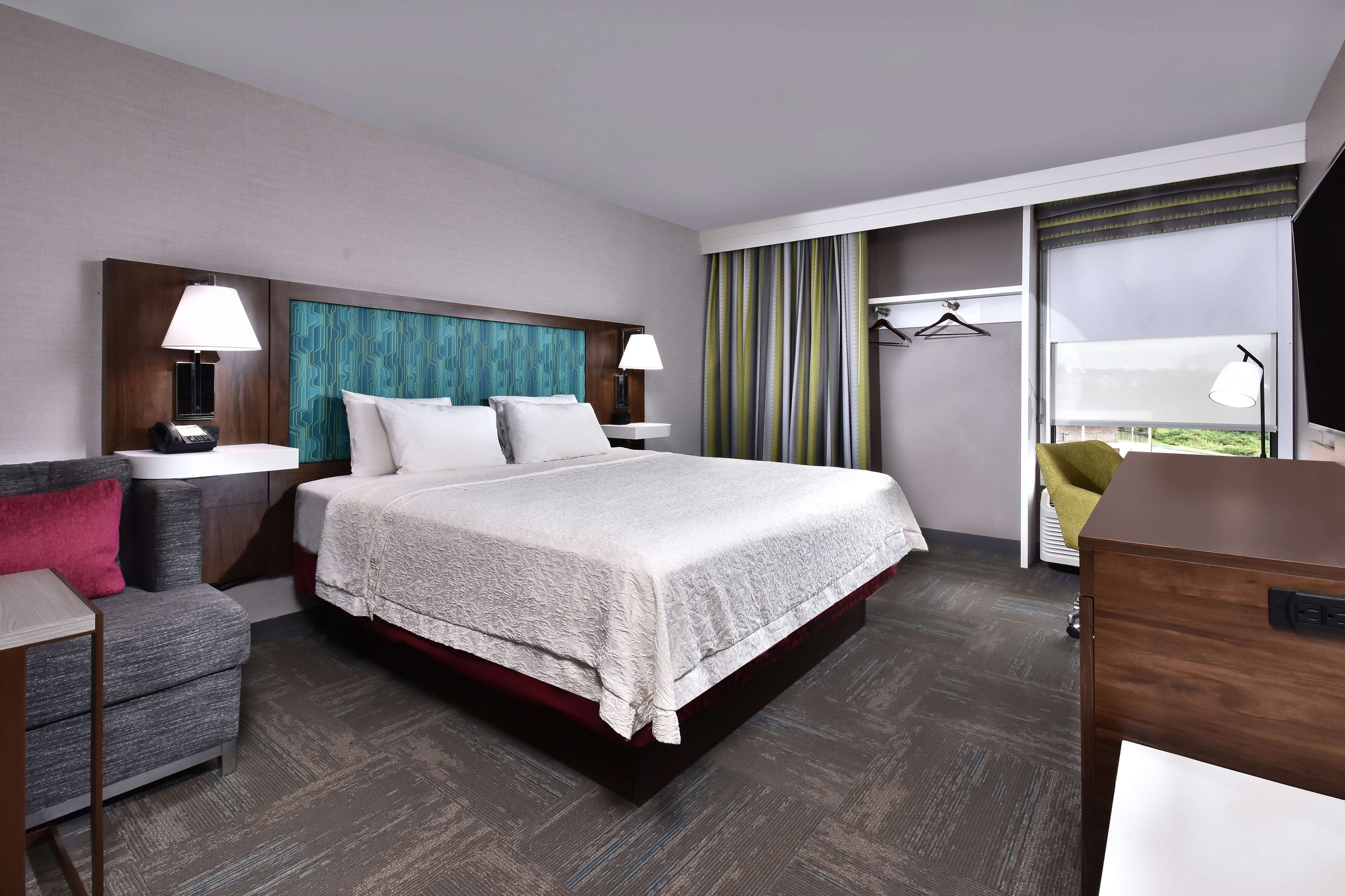 Hampton Inn Princeton, 277 Meadowfield Ln, Princeton, WV, Hotels ...