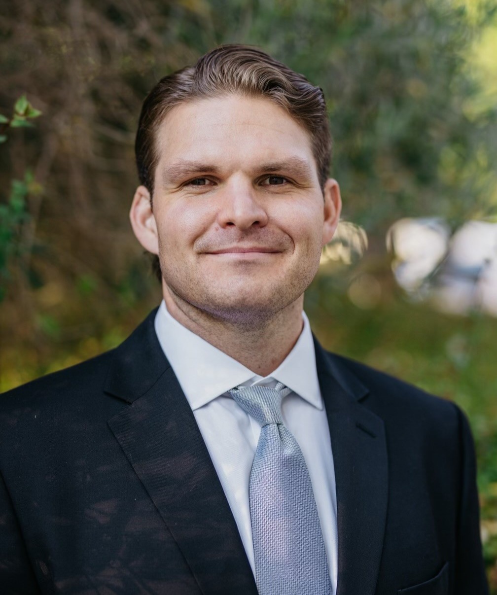 Nick DeLuna - Financial Advisor in Nashville, TN 37201 | Merrill