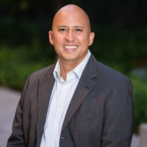 Russell Reyes - Financial Advisor in Los Angeles, CA 90071 | Merrill