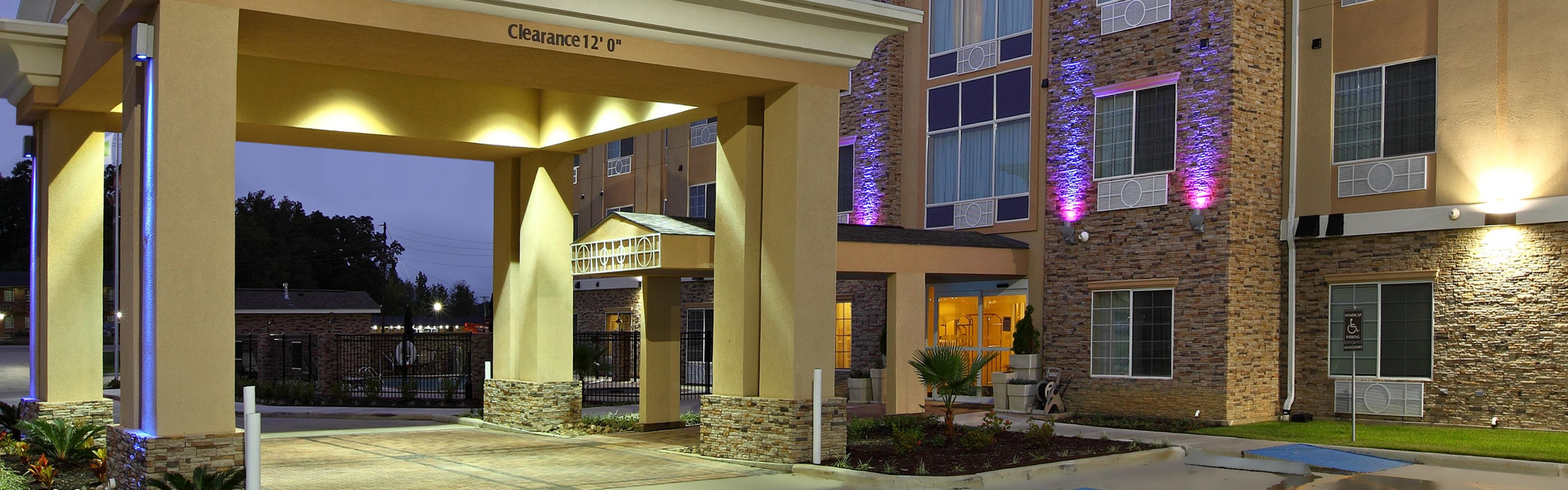 Holiday Inn Express & Suites Carthage 9036938585 Hotels & Motels ...