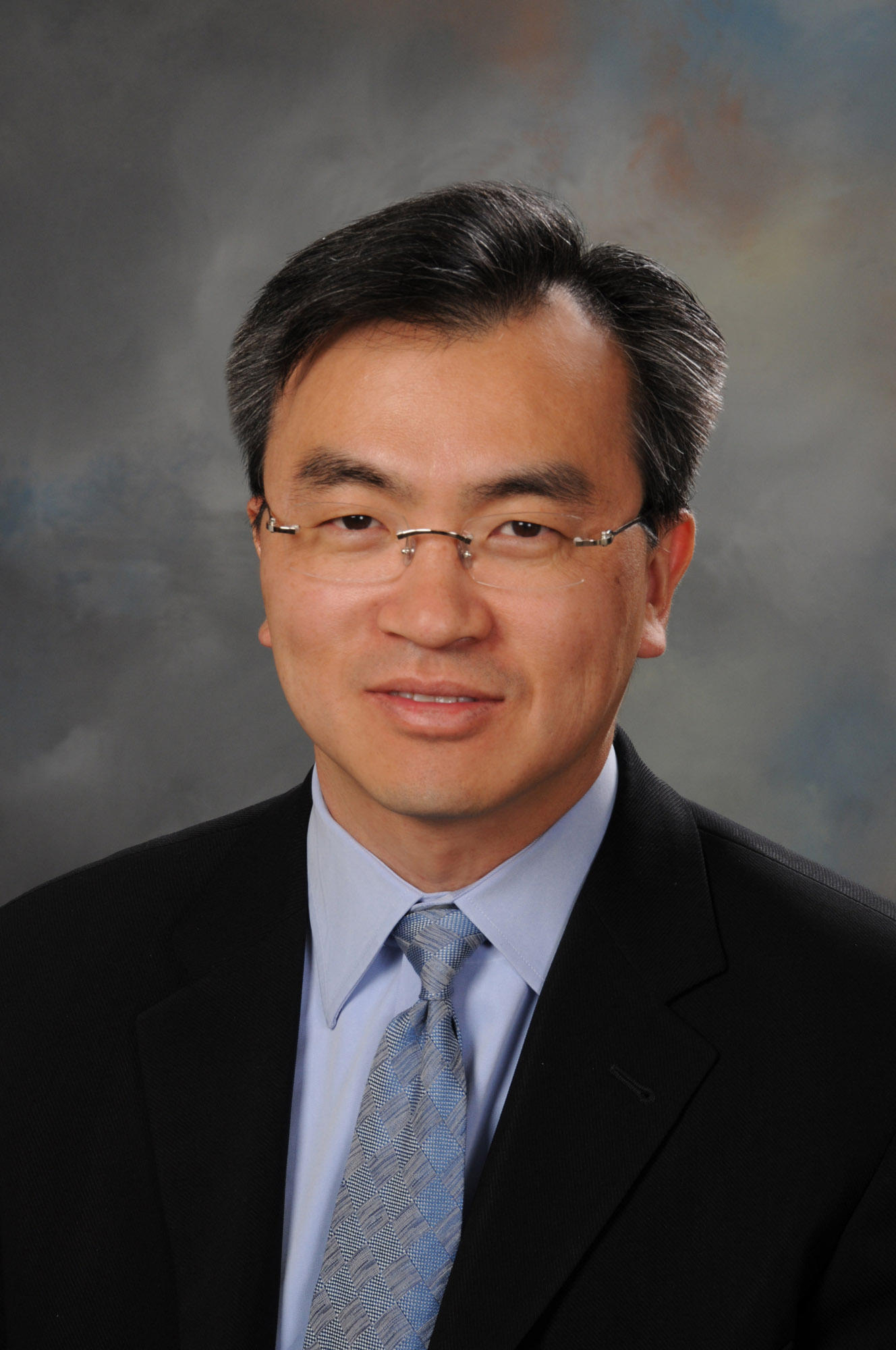Dr. Peter Yoo, MD | Charlotte, MI | Cardiologist | Vitals