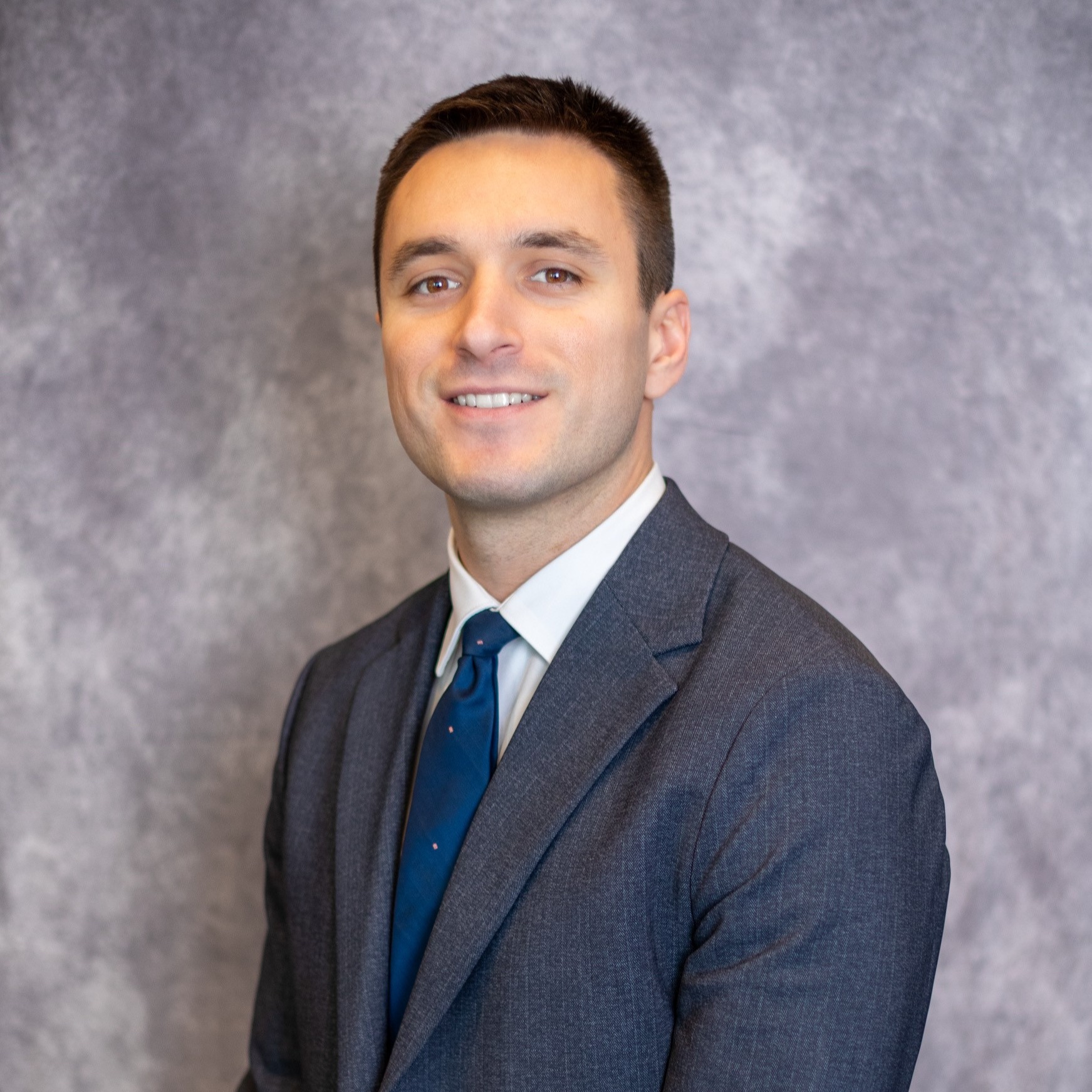 Gabriel Harrington - Financial Advisor in Kansas City, MO 64112 | Merrill