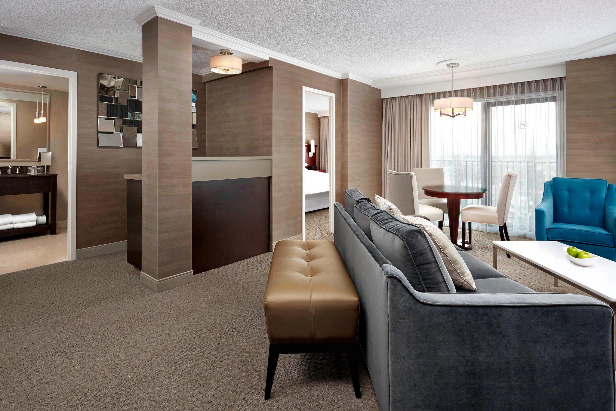 Sheraton Cavalier Calgary Hotel, Calgary AB | Ourbis
