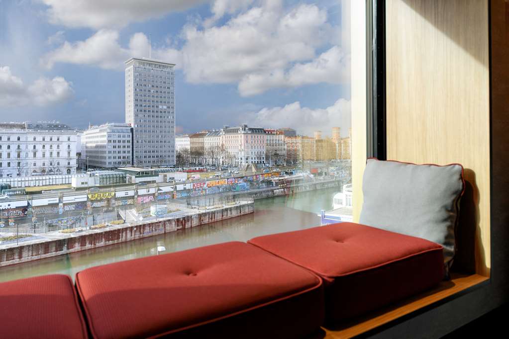 Mapstr - Radisson Red Vienna Wien - Hotel, Rooftop, Restaurant, 🌜 Hôtel ...