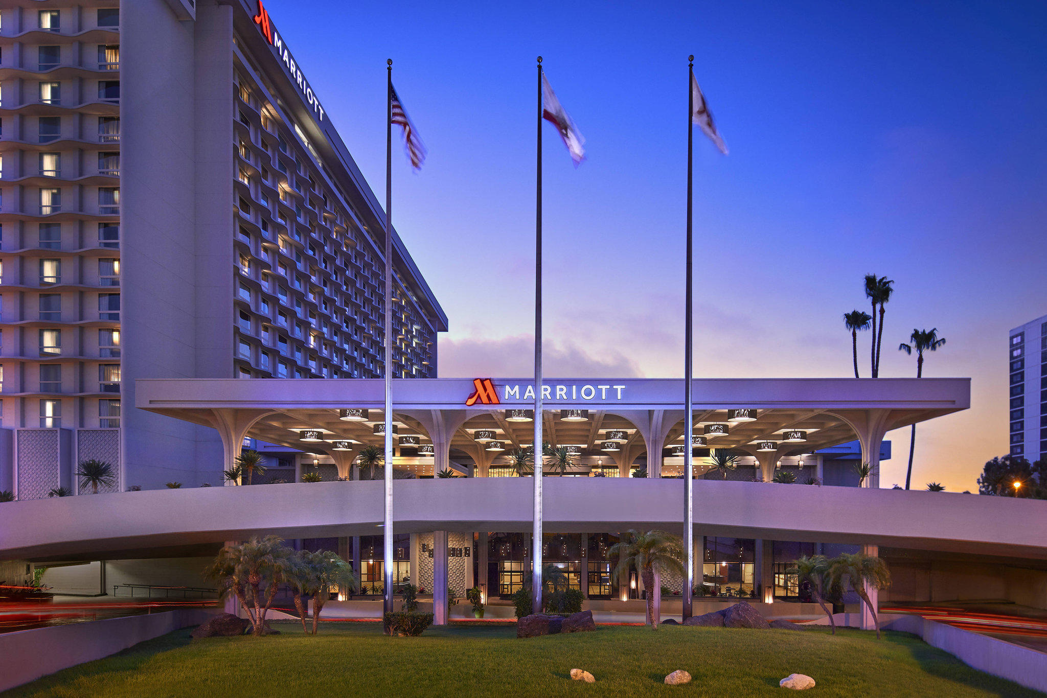Los Angeles Airport Marriott - 5855 West Century Boulevard, Los Angeles ...