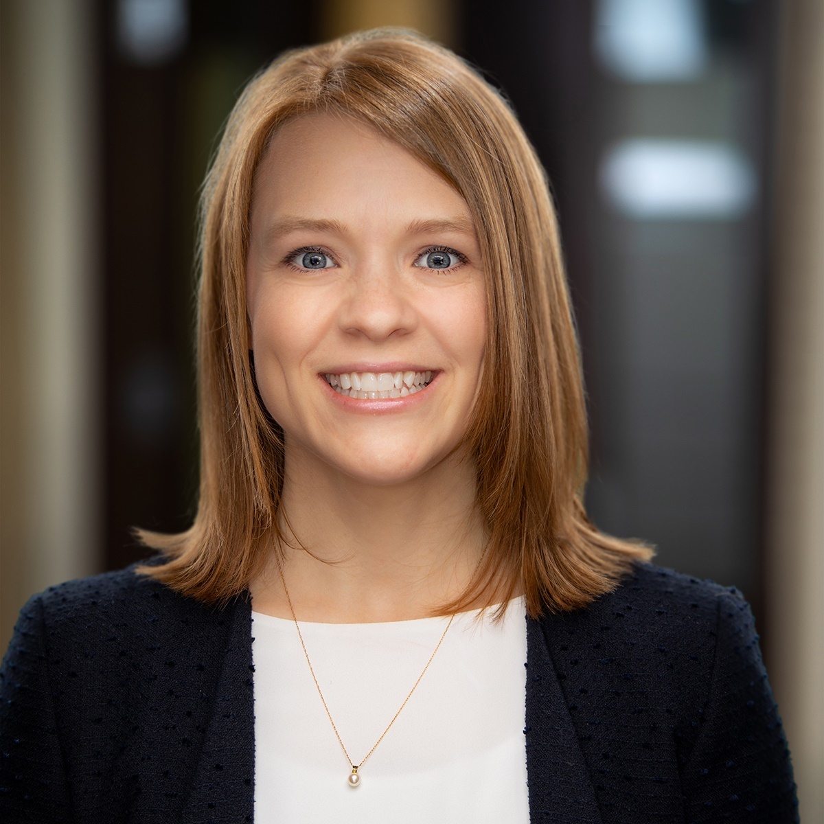 Stephanie Saghy - Financial Advisor in Columbus, OH 43240 | Merrill