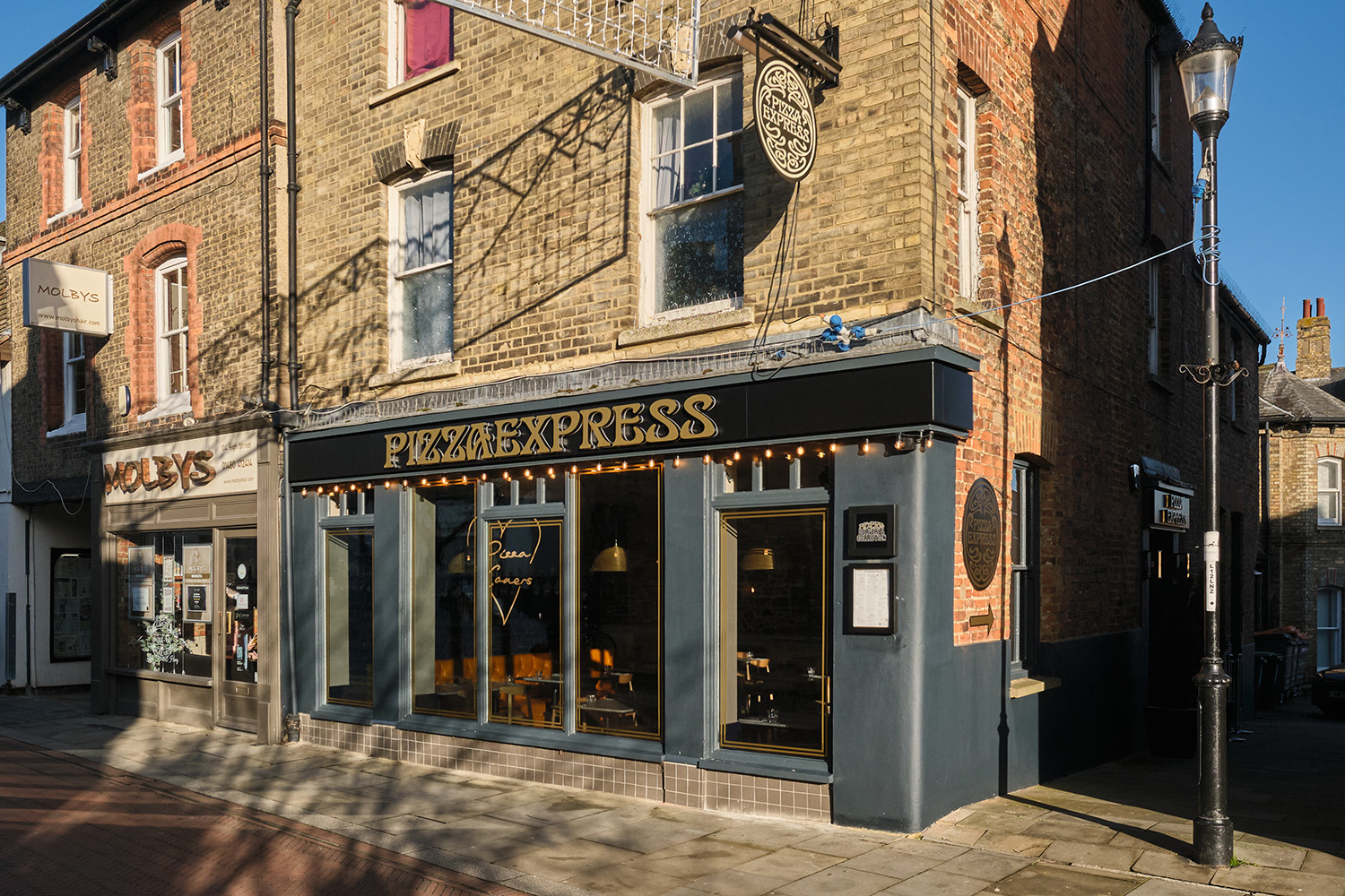 Italian Restaurant Huntingdon High Street | PizzaExpress