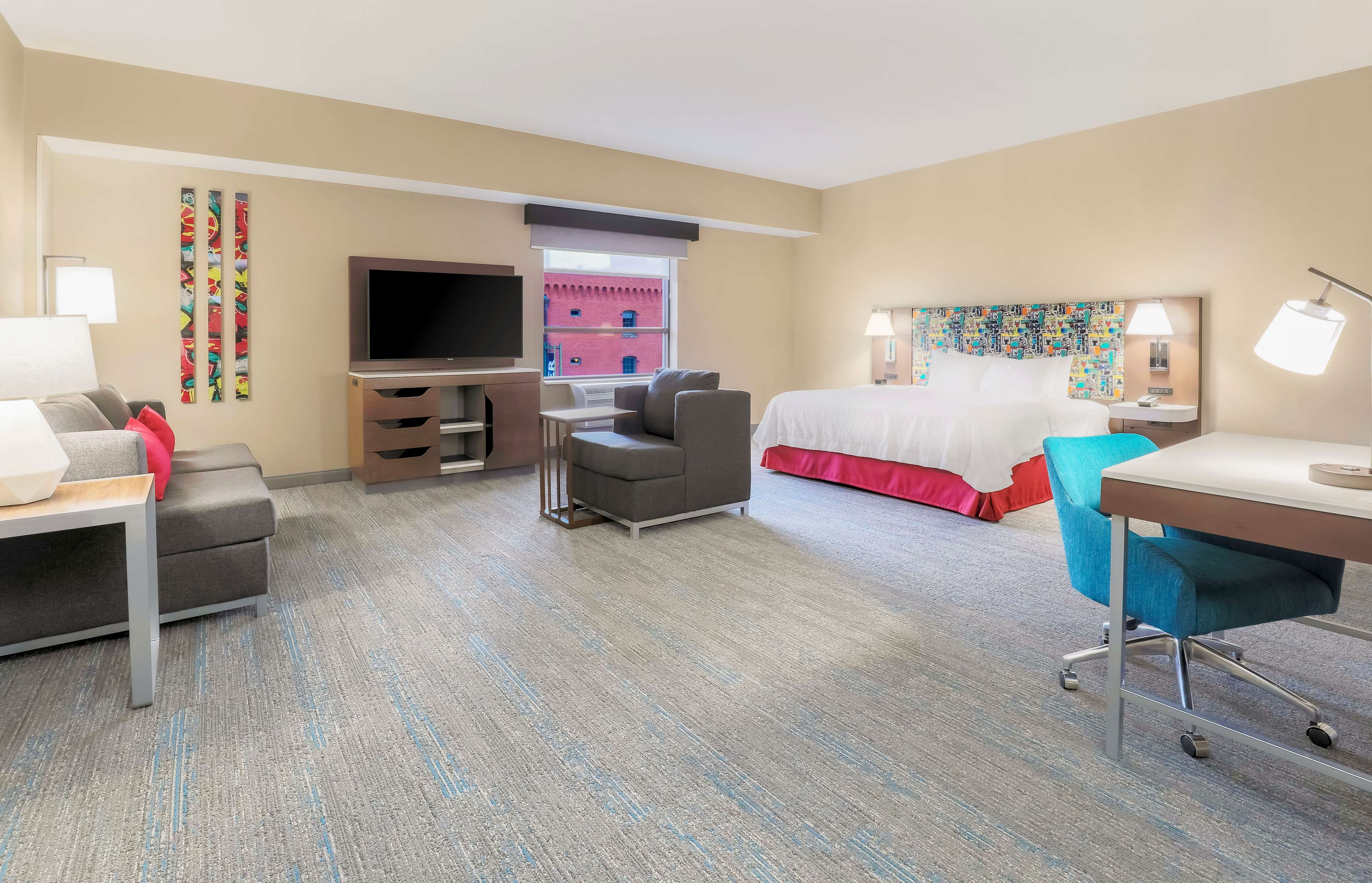 Hampton Inn & Suites Pittsburgh-Downtown, 1247 Smallman St, Pittsburgh ...