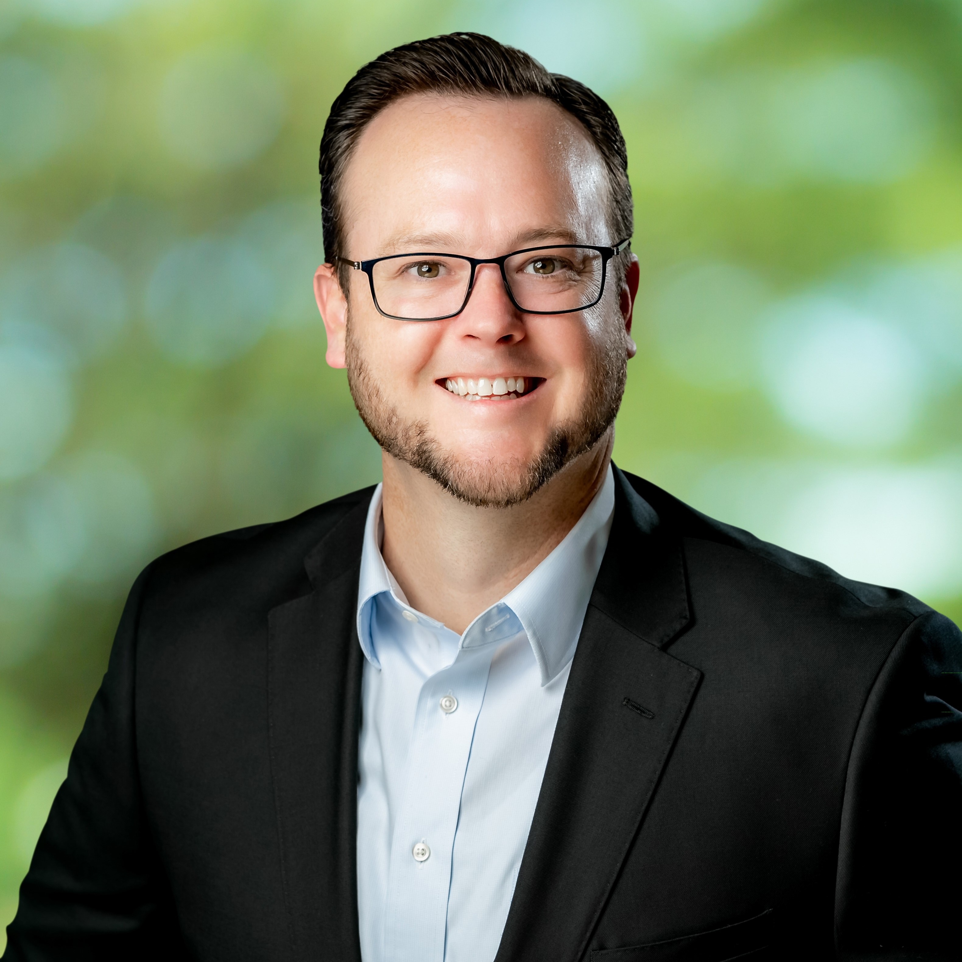 Jordan Swift - Financial Advisor in Westlake Village, CA 91361 | Merrill