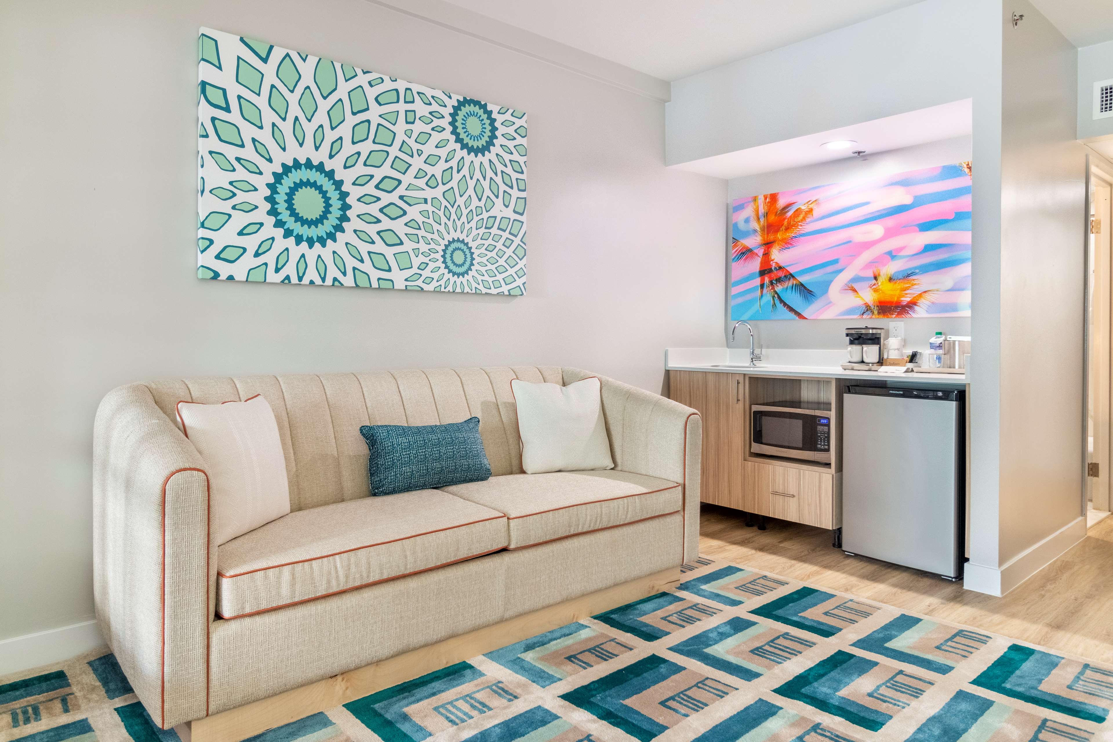 Radisson Resort Miami Beach, 4343 Collins Avenue, Miami Beach, FL ...