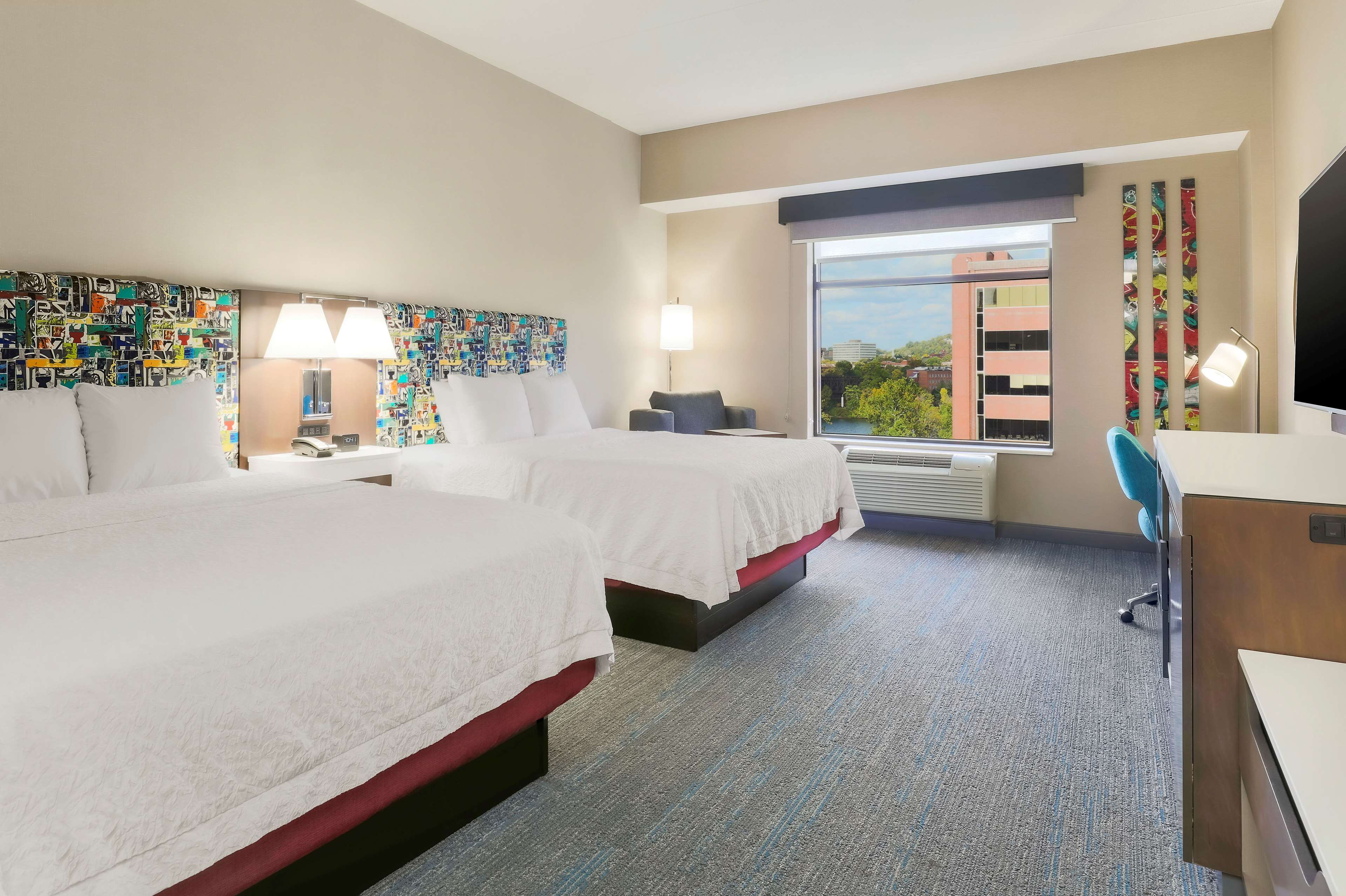 Hampton Inn & Suites Pittsburgh-Downtown, 1247 Smallman St, Pittsburgh ...
