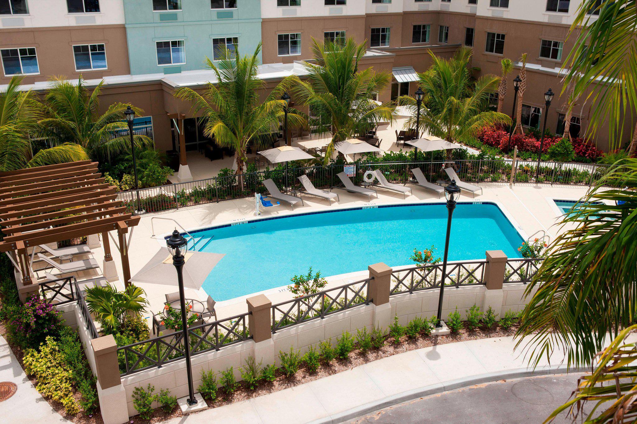 Courtyard by Marriott Palm Beach Jupiter - Jupiter, FL - Business ...
