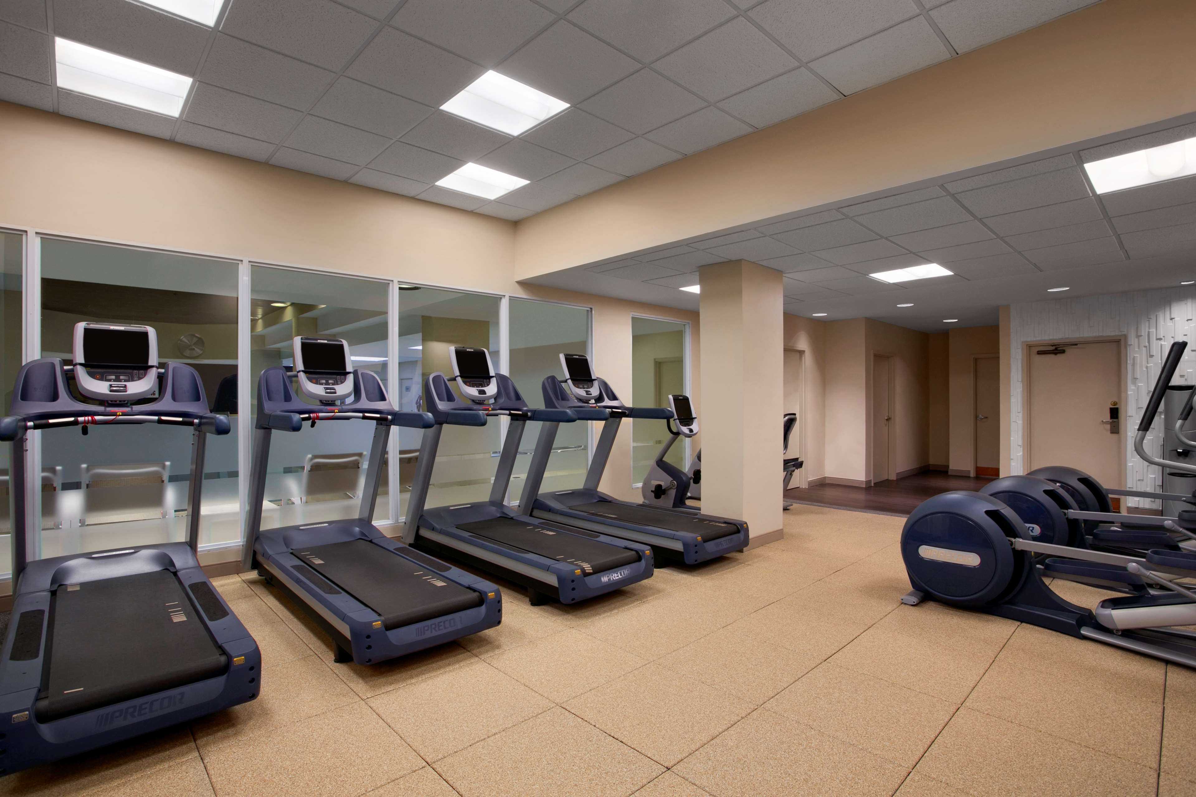 DoubleTree by Hilton Hotel Toronto Downtown, Toronto ON | Ourbis