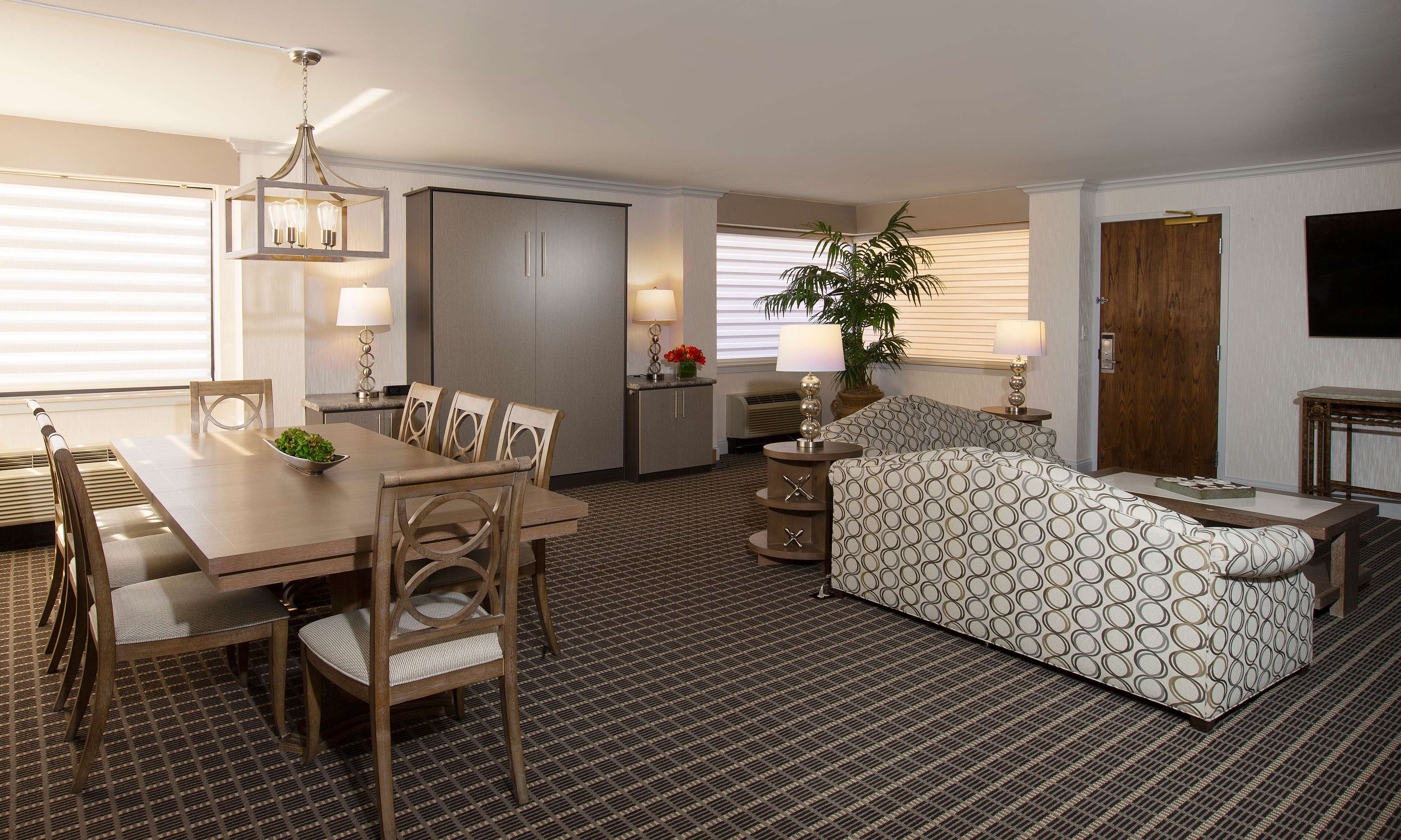Hilton Chicago/Northbrook, 2855 Milwaukee Ave, Northbrook, IL, Hotels ...