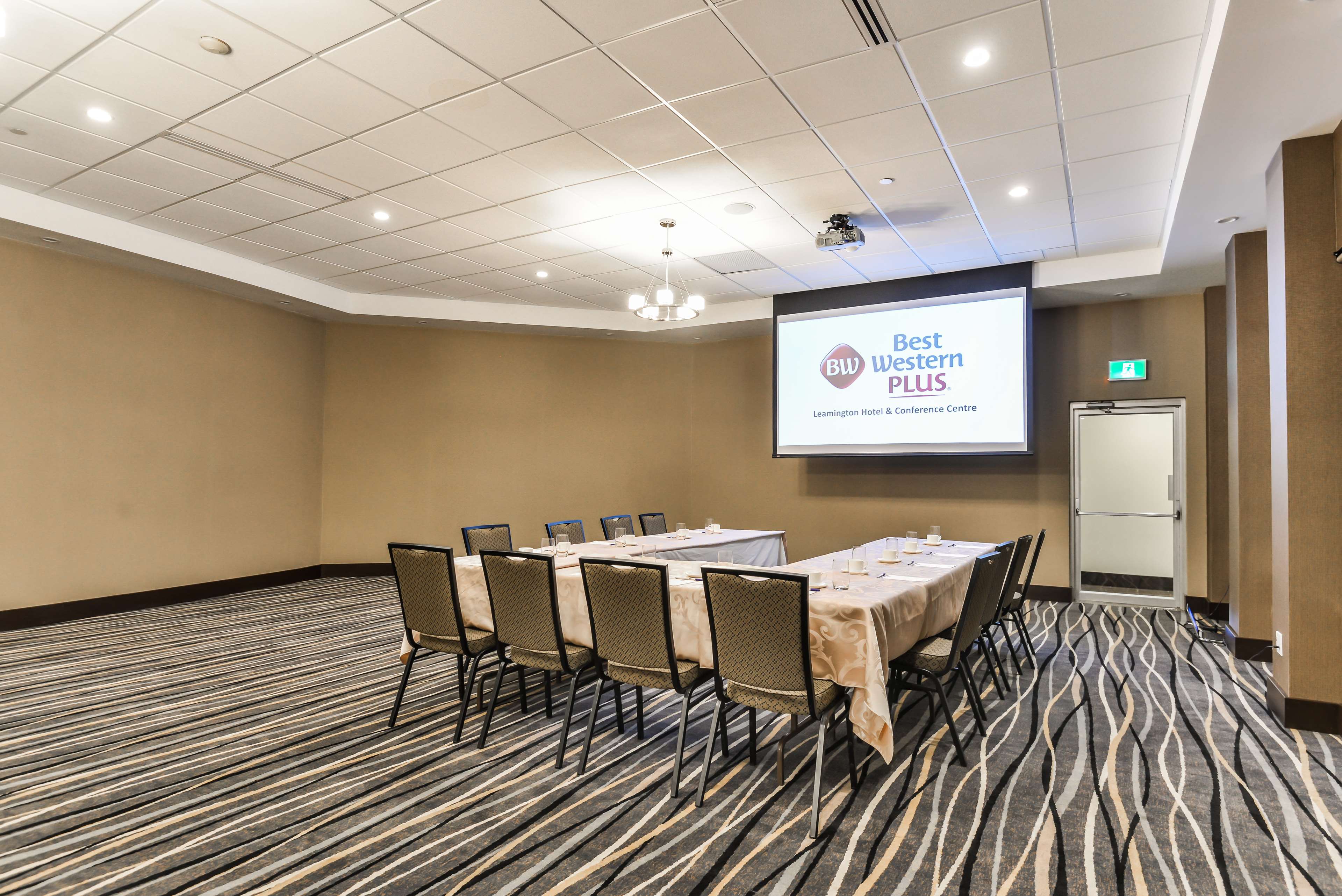 Best Western Plus Leamington Hotel & Conference Centre, Leamington ON ...