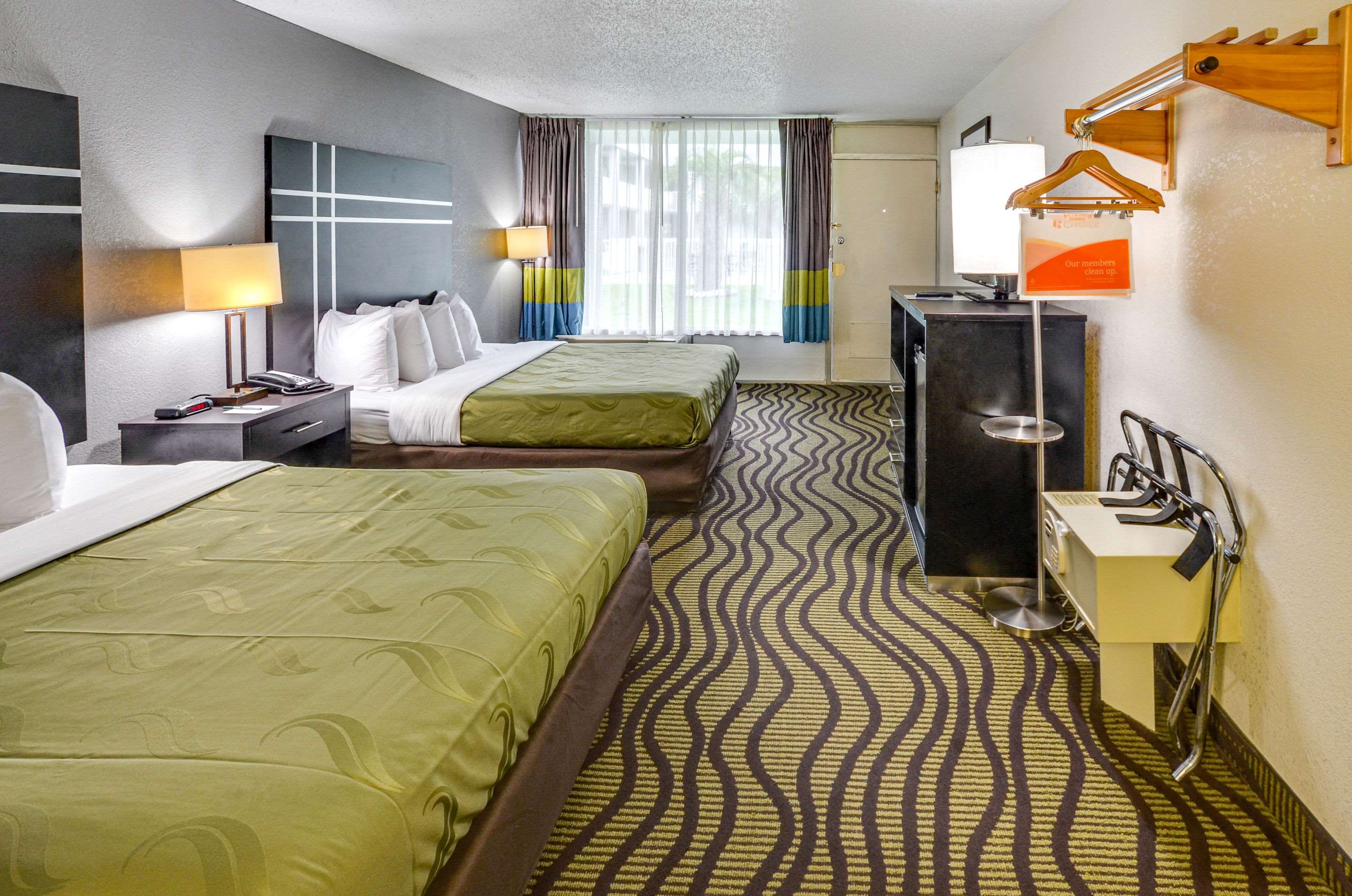 Quality Inn & Suites Hardeeville - Savannah North - Hardeeville, SC ...