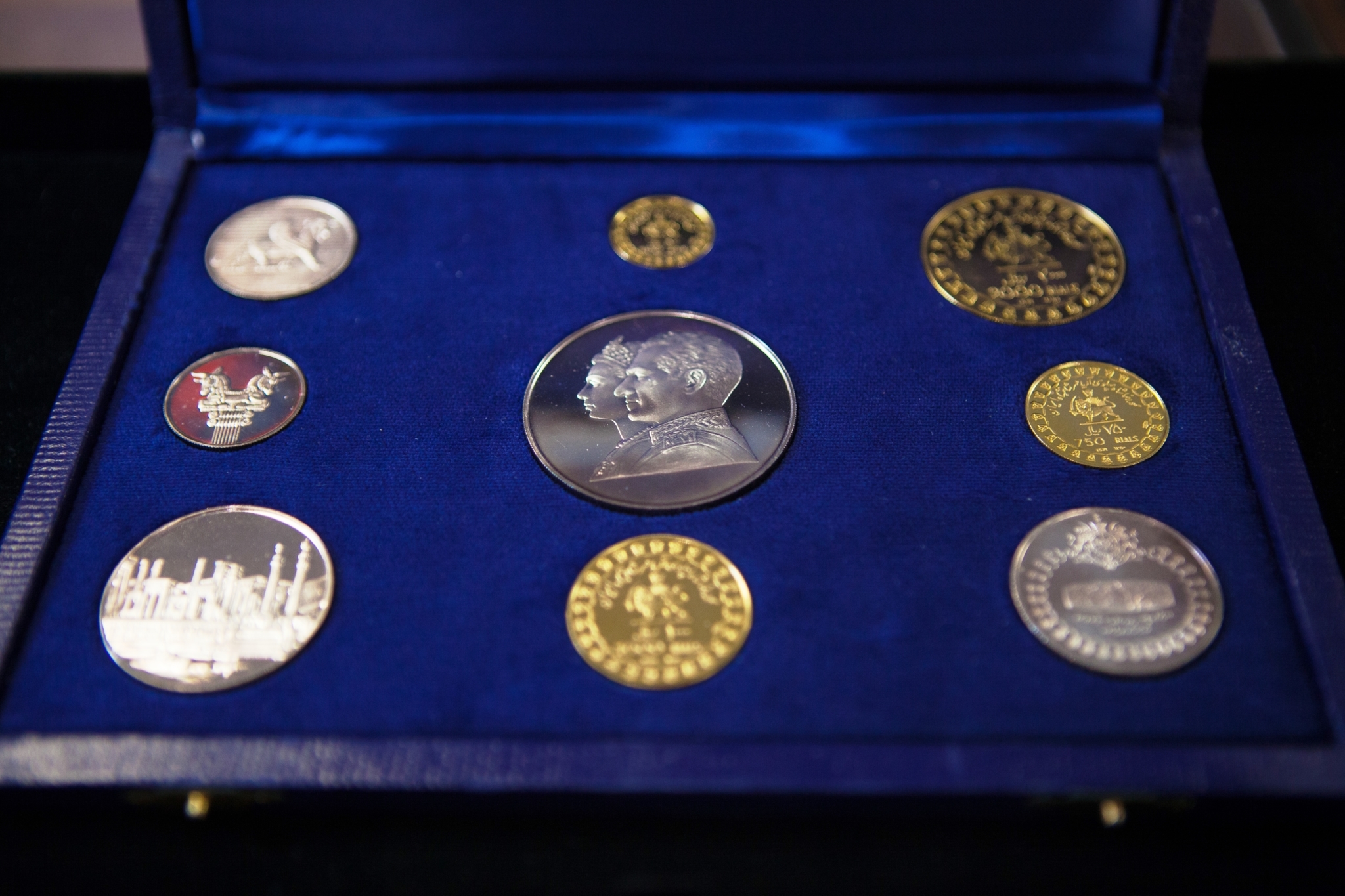 Arcade Coins, Toronto ON | Ourbis