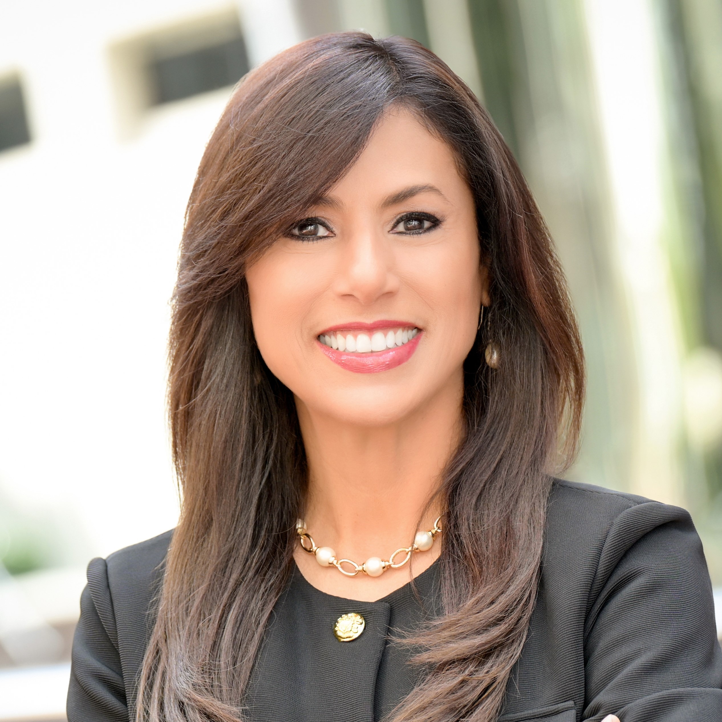 Patricia Cabrera - Financial Advisor in Miami, FL 33131 | Merrill