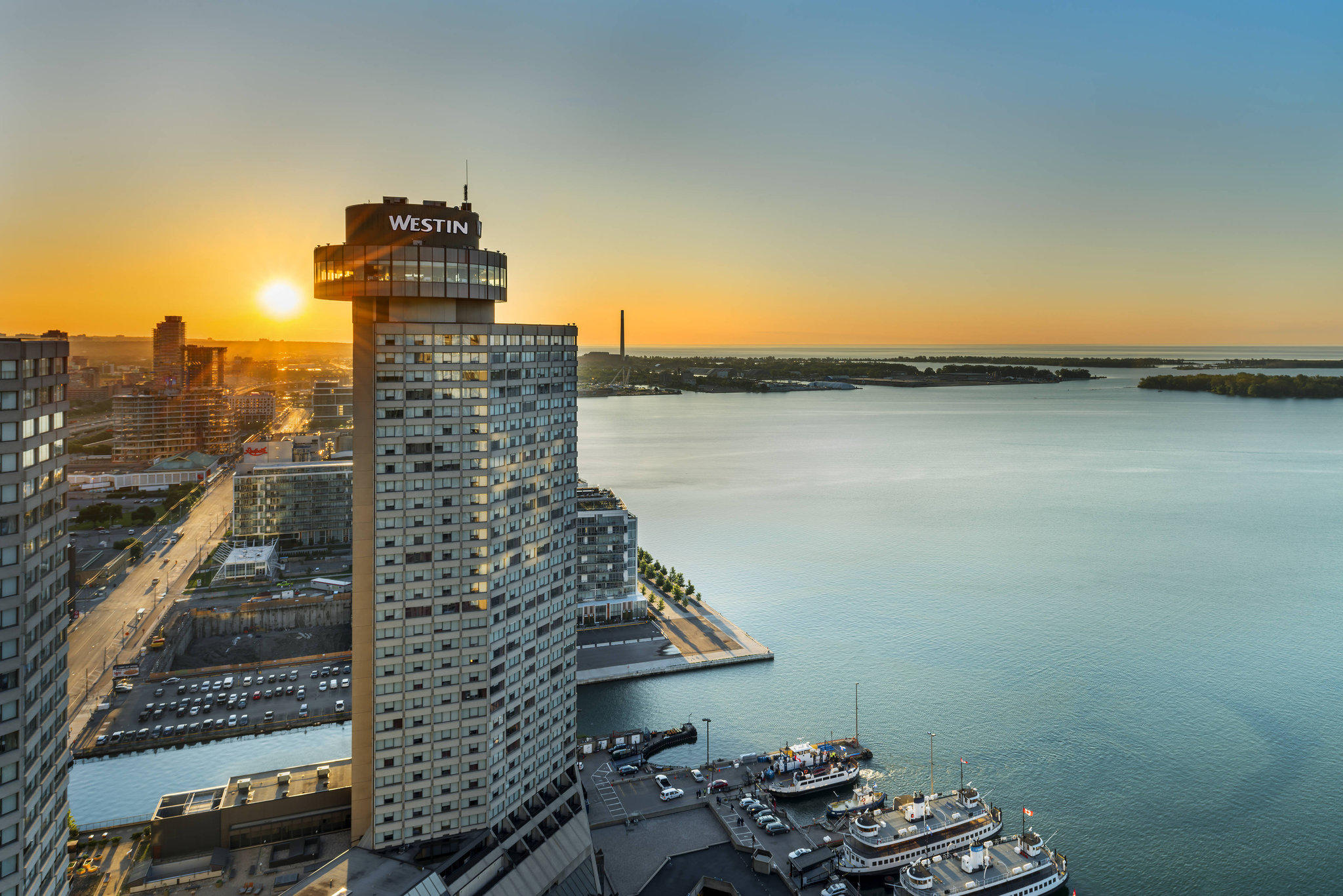 The Westin Harbour Castle, Toronto - 1 Harbour Square, Toronto, ON ...