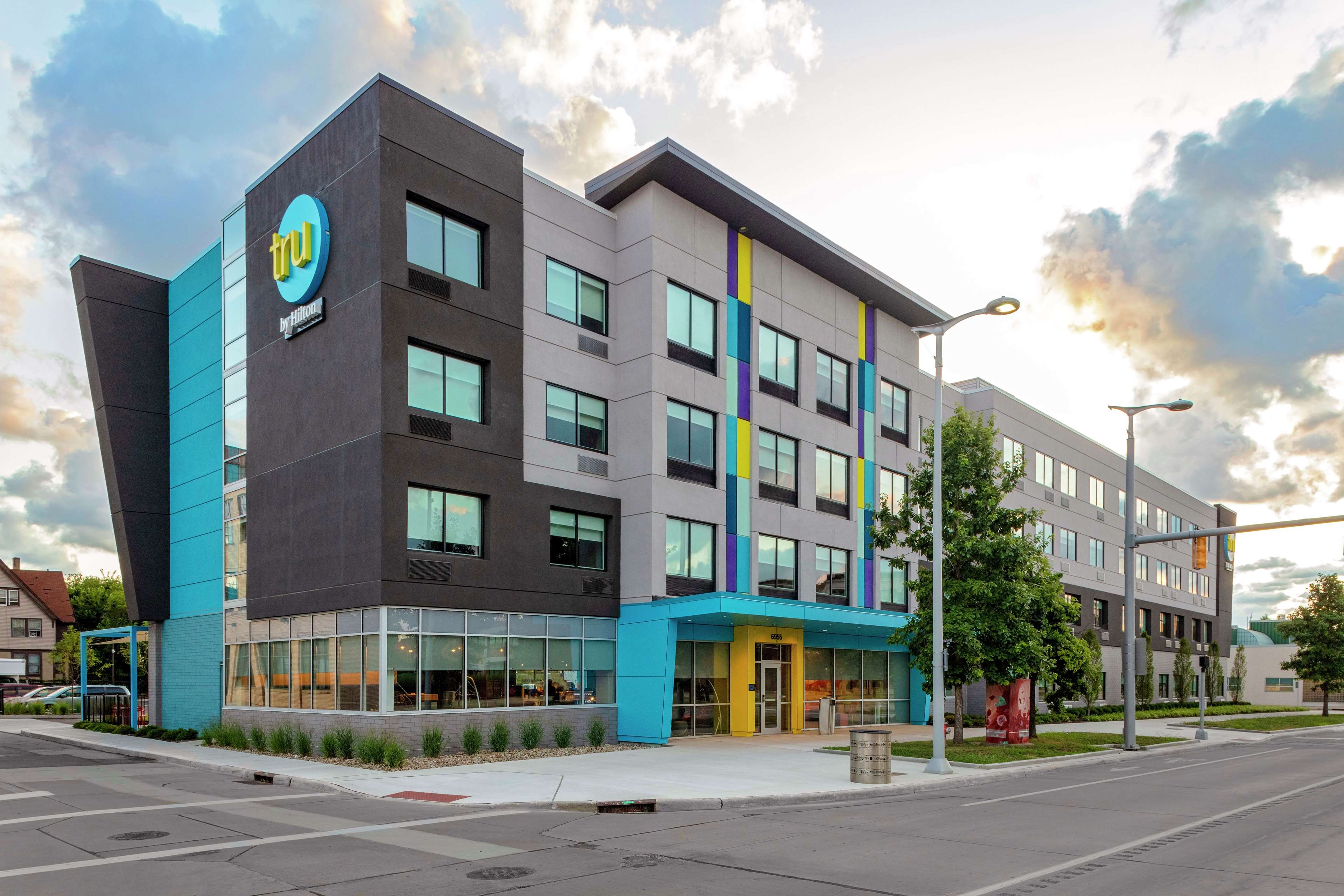 Tru By Hilton Cleveland Midtown, 6955 Euclid Avenue, Cleveland, OH ...