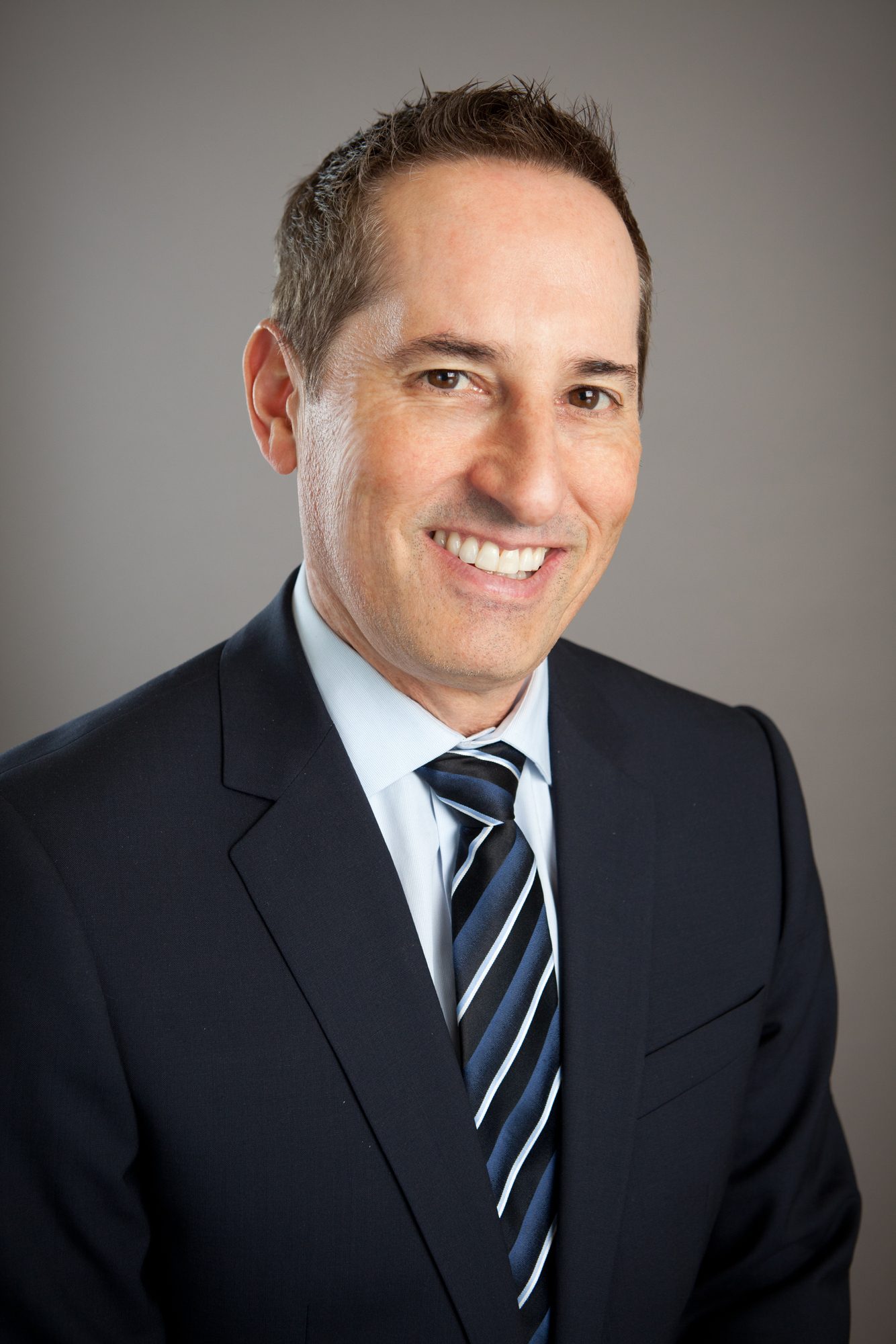 Richard Velez - Financial Advisor in San Francisco, CA 94104 | Merrill